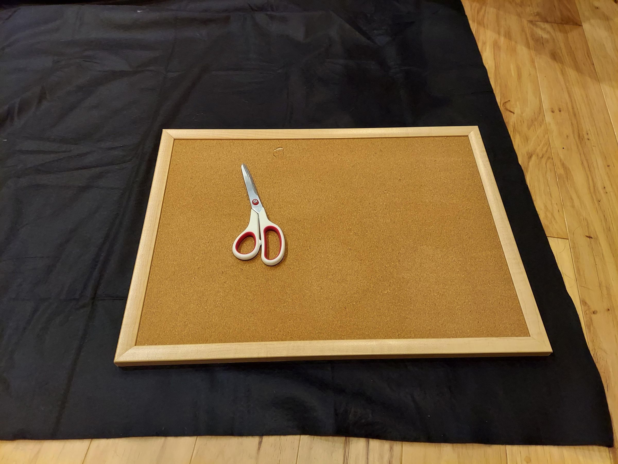 Bulletin Board Makeover : 6 Steps (with Pictures) - Instructables