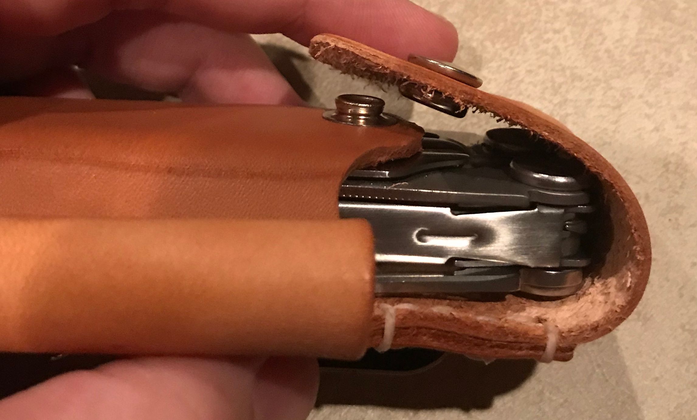 Leatherman Wave Leather Case : 10 Steps - Instructables