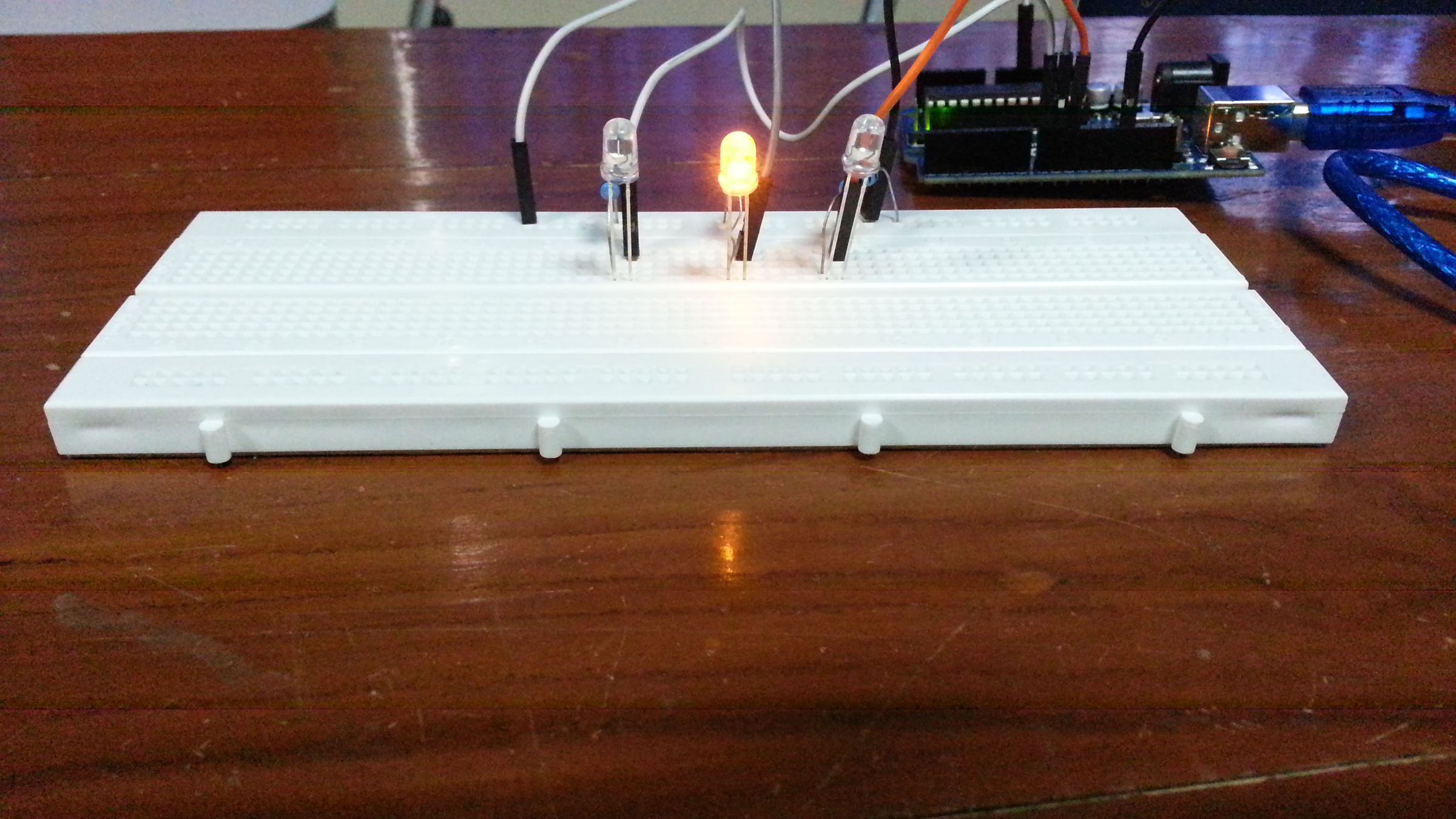 Mini Traffic Light Arduino : 5 Steps (with Pictures) - Instructables