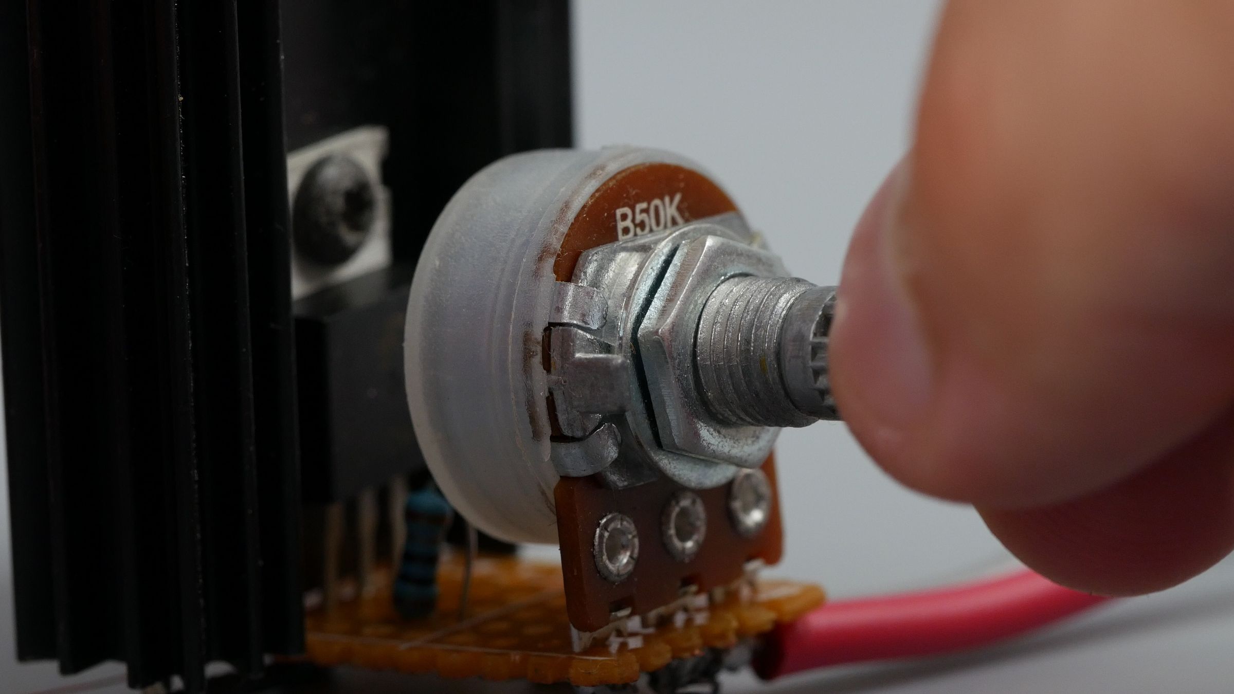 Simple Tesla Coil : 5 Steps (with Pictures) - Instructables