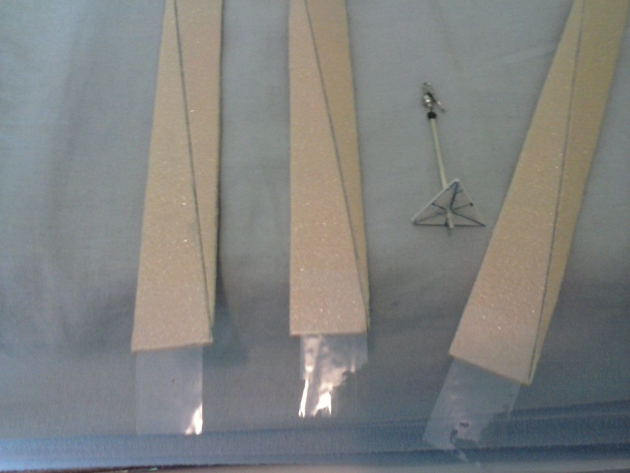 Spinning Kite : 4 Steps - Instructables