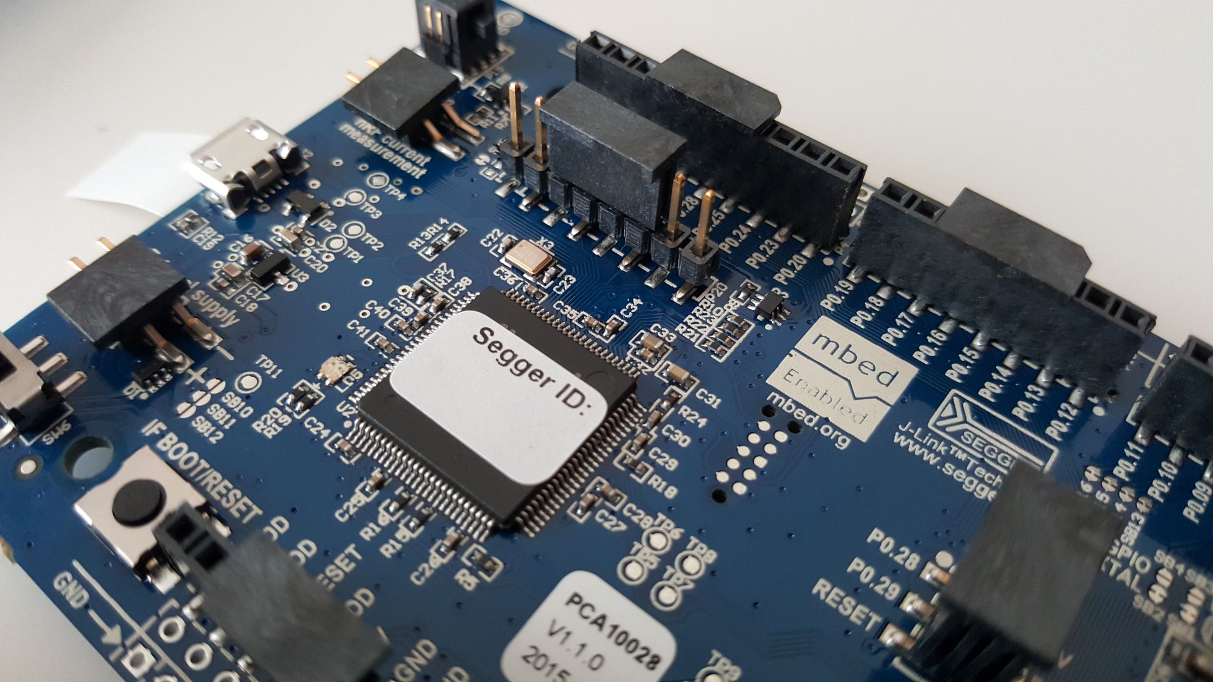 The First Usage of NRF51-DK : 10 Steps - Instructables