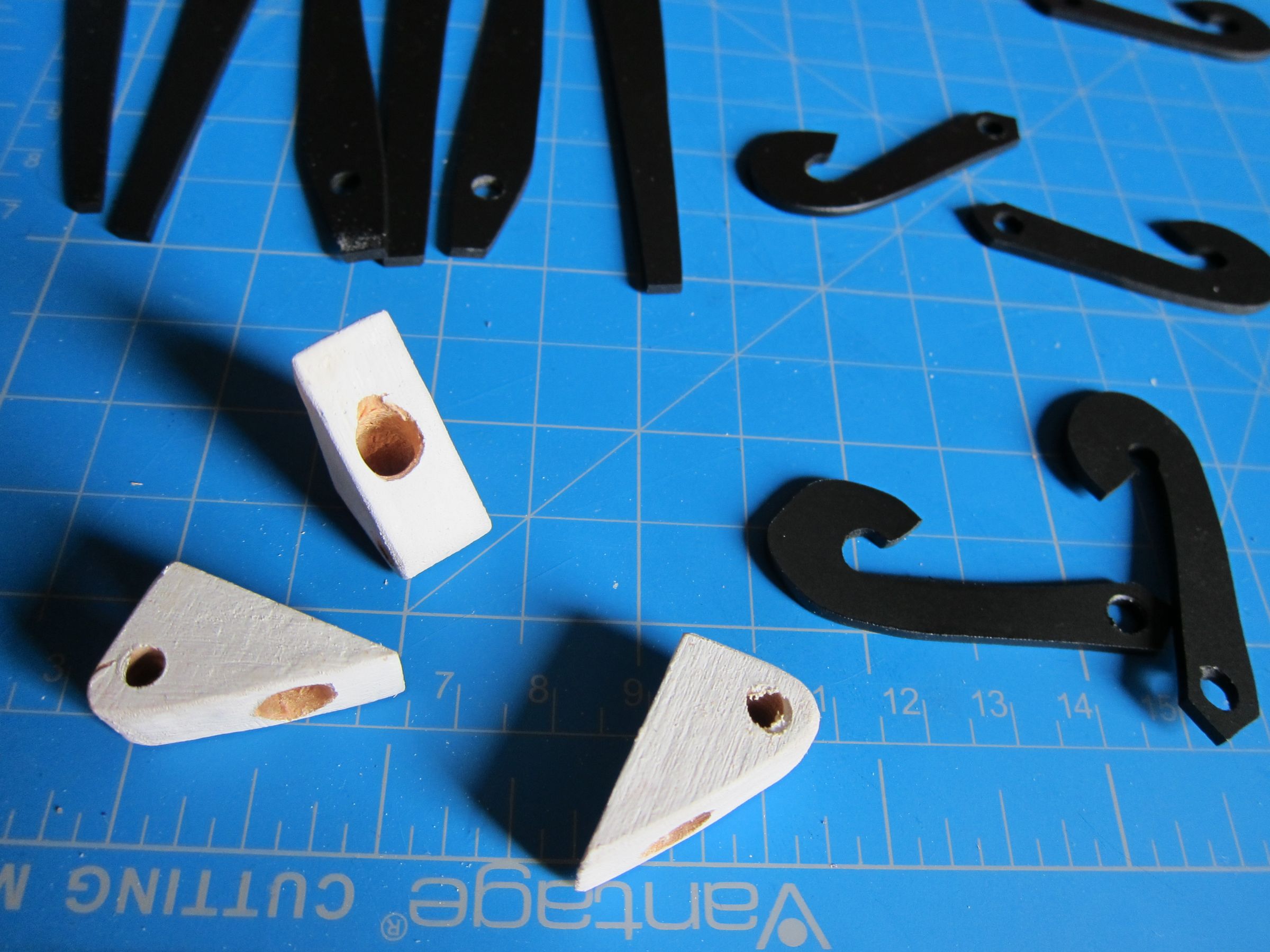 Build Your Own Aperture Science Portal Gun : 13 Steps (with Pictures ...