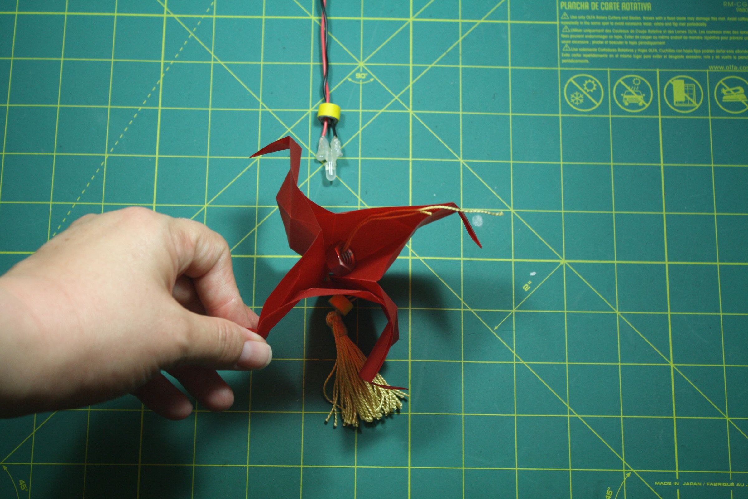 Flickering Origami Lantern : 7 Steps (with Pictures) - Instructables