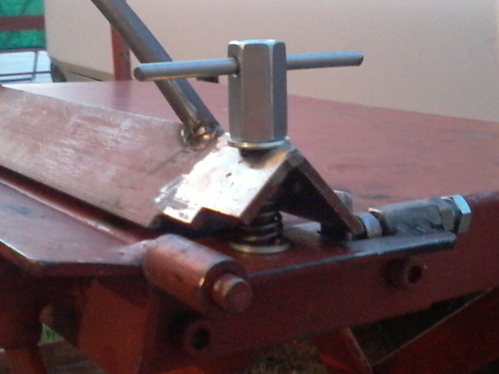 DIY Sheet Metal Bender Brake Fully Modified : 5 Steps - Instructables