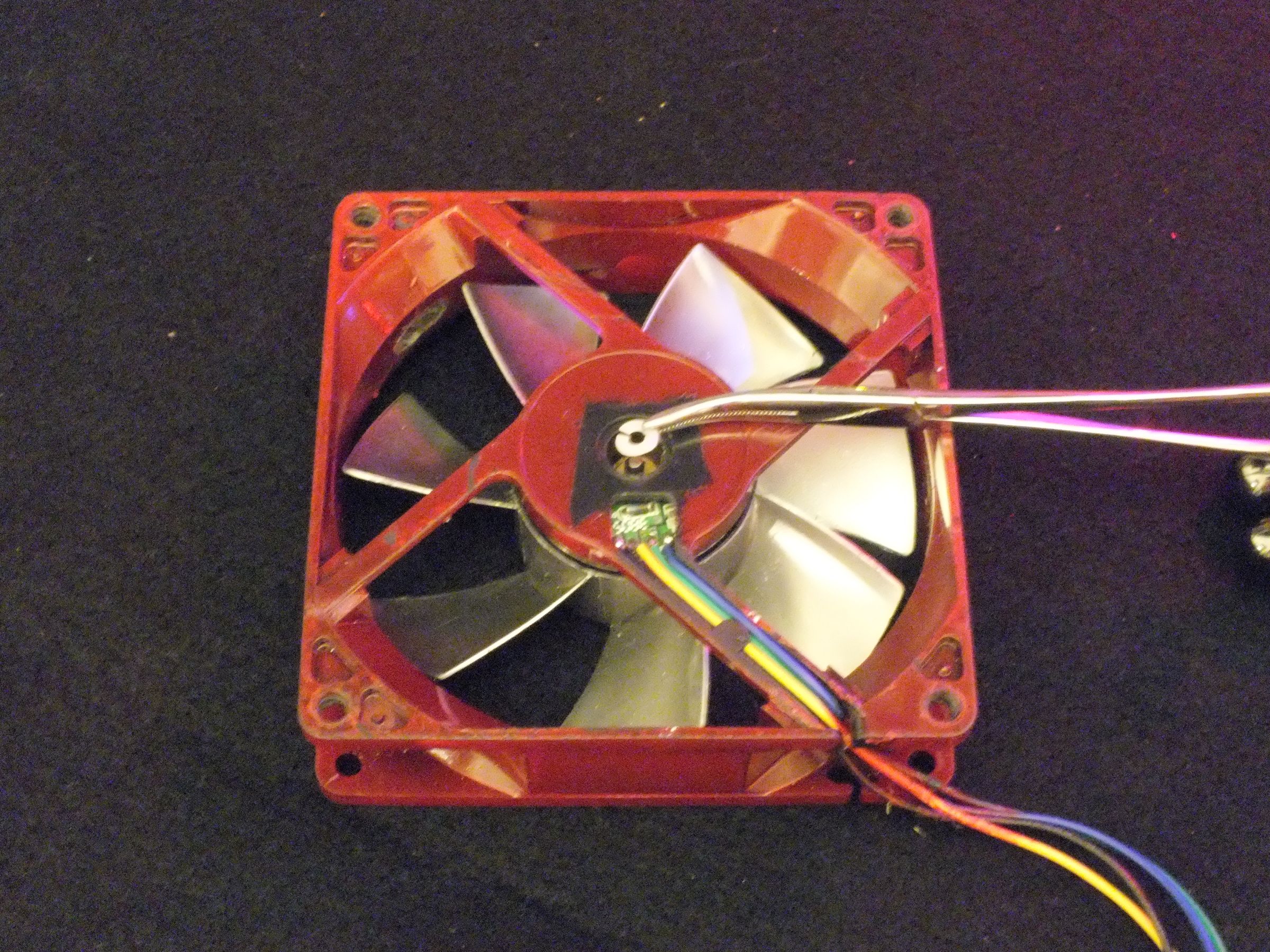 REPAINT a PC FAN (MOD) : 8 Steps - Instructables