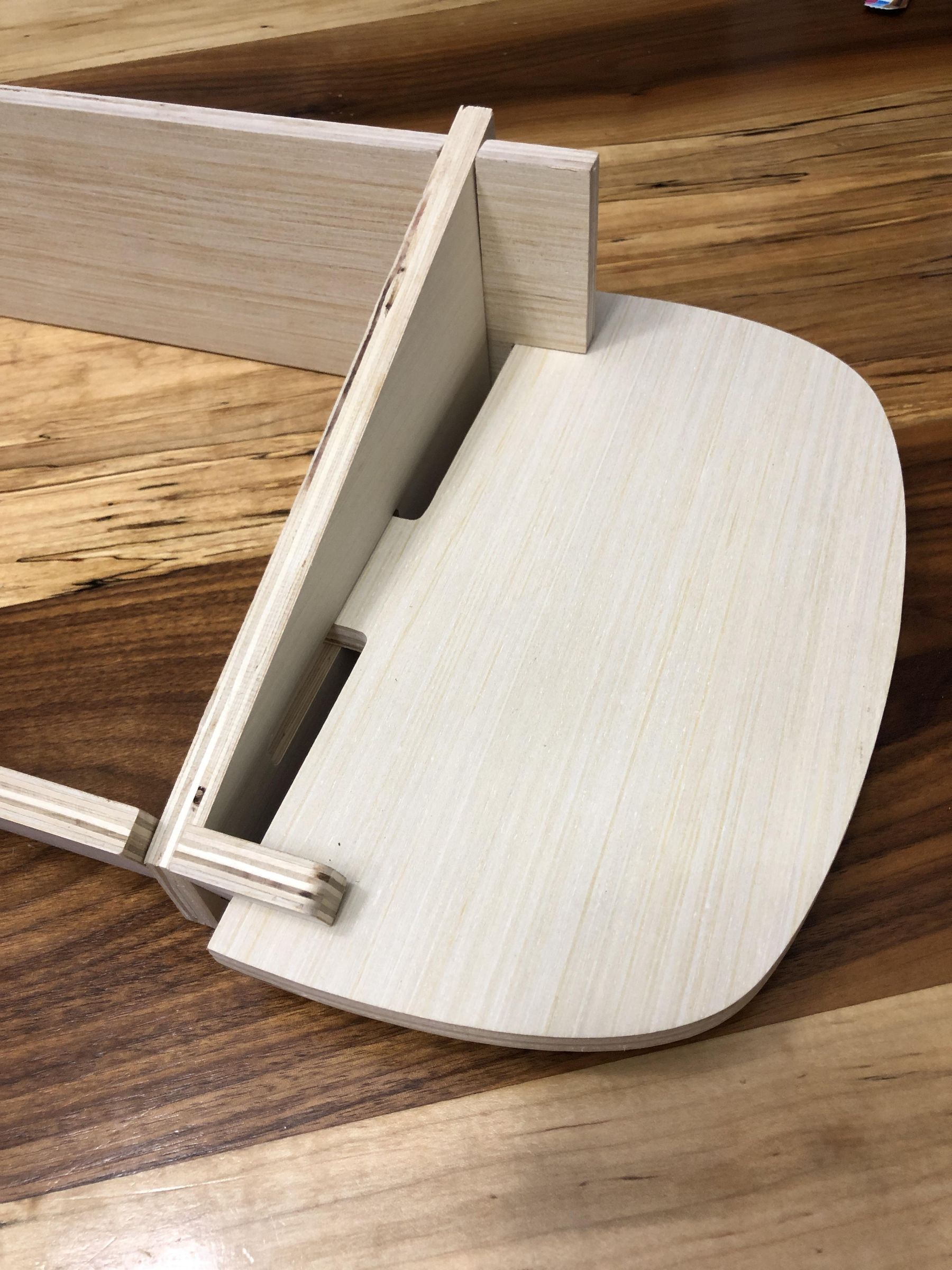 Flatpack Laptop Stand : 6 Steps (with Pictures) - Instructables