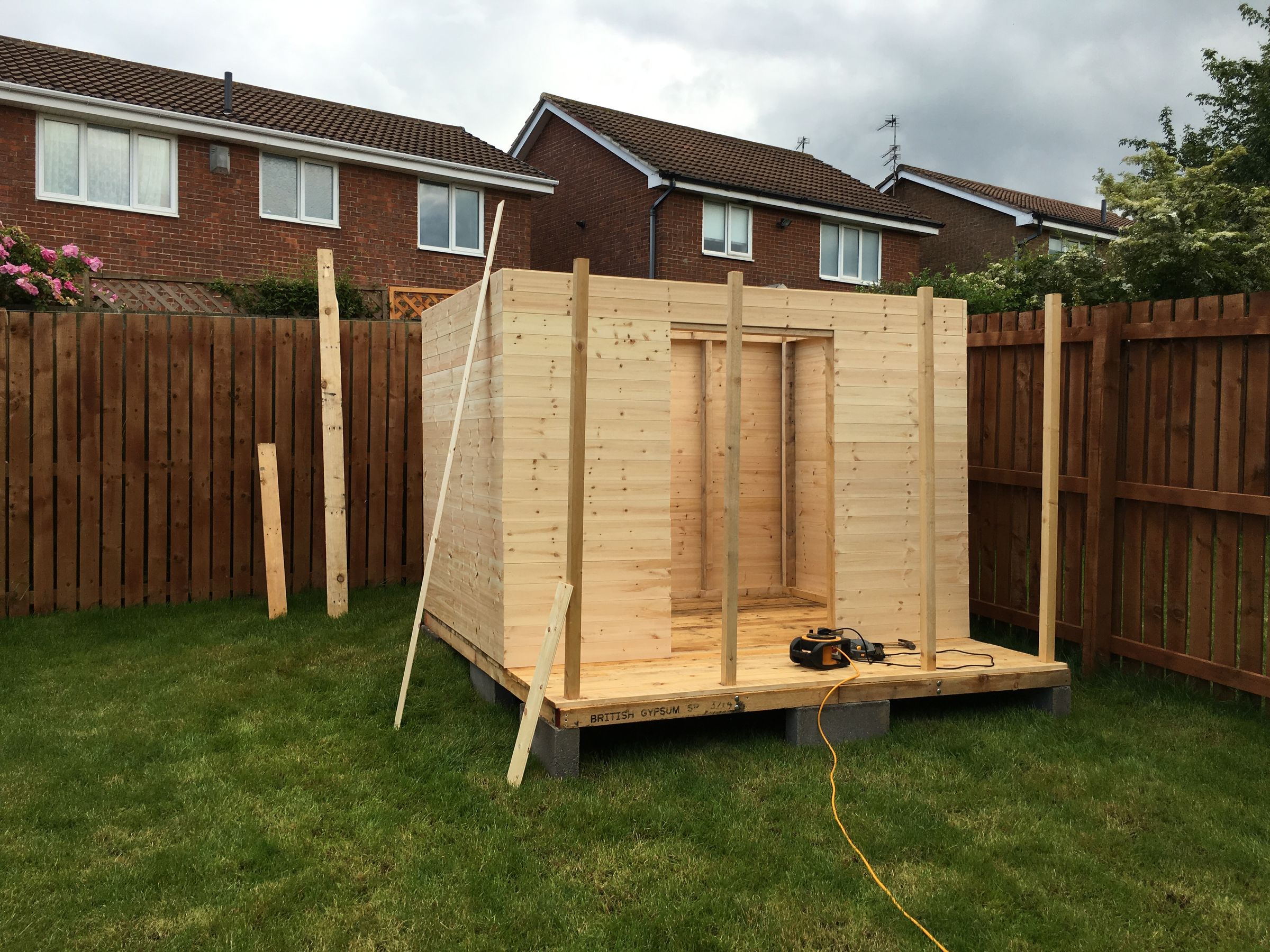 Custom Solar Powered Playhouse With Built in DIY Powerwall! : 7 Steps ...