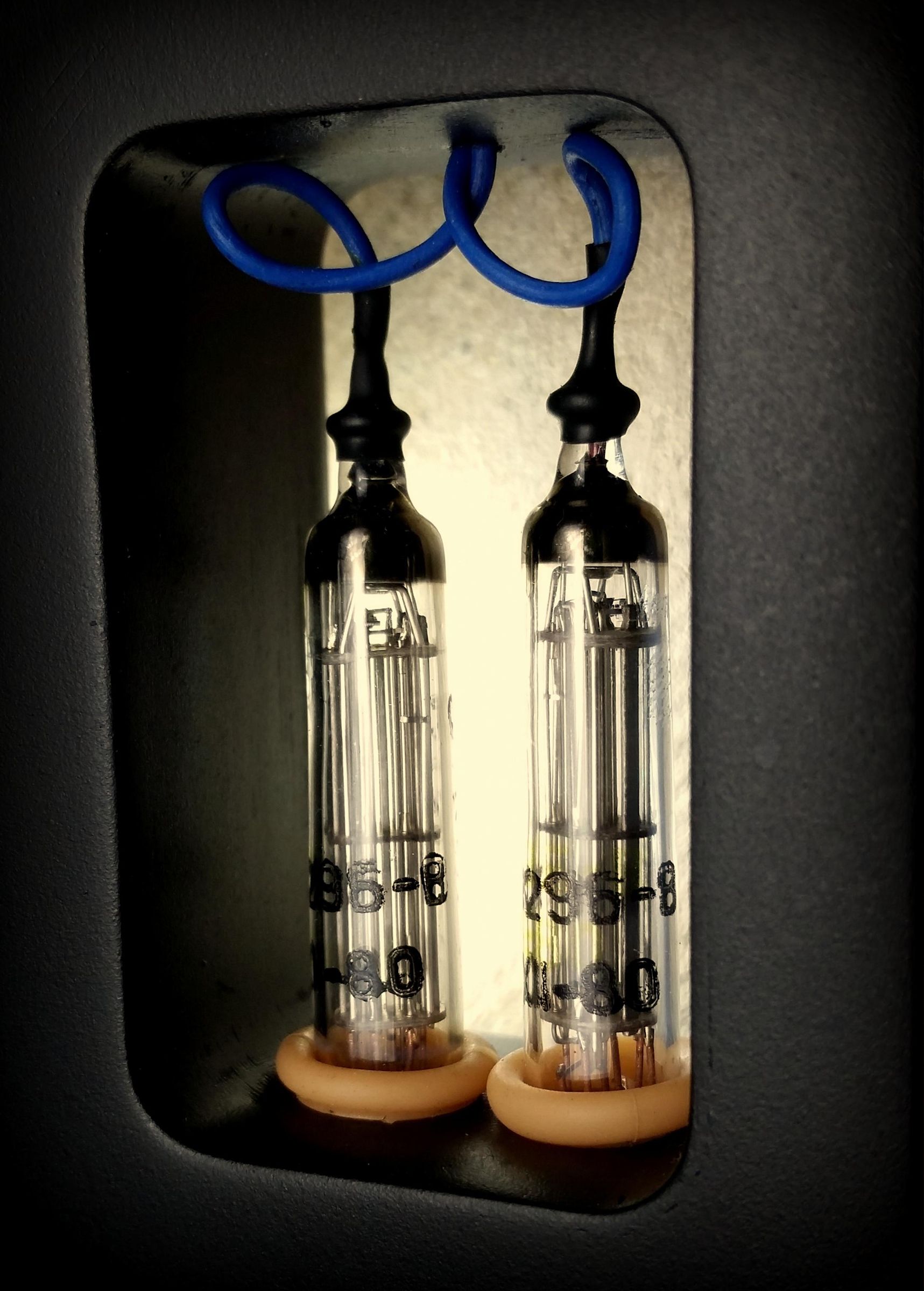 Clip-on Portable Sub-mini Tube DAC & Headphone Amplifier : 10 Steps ...