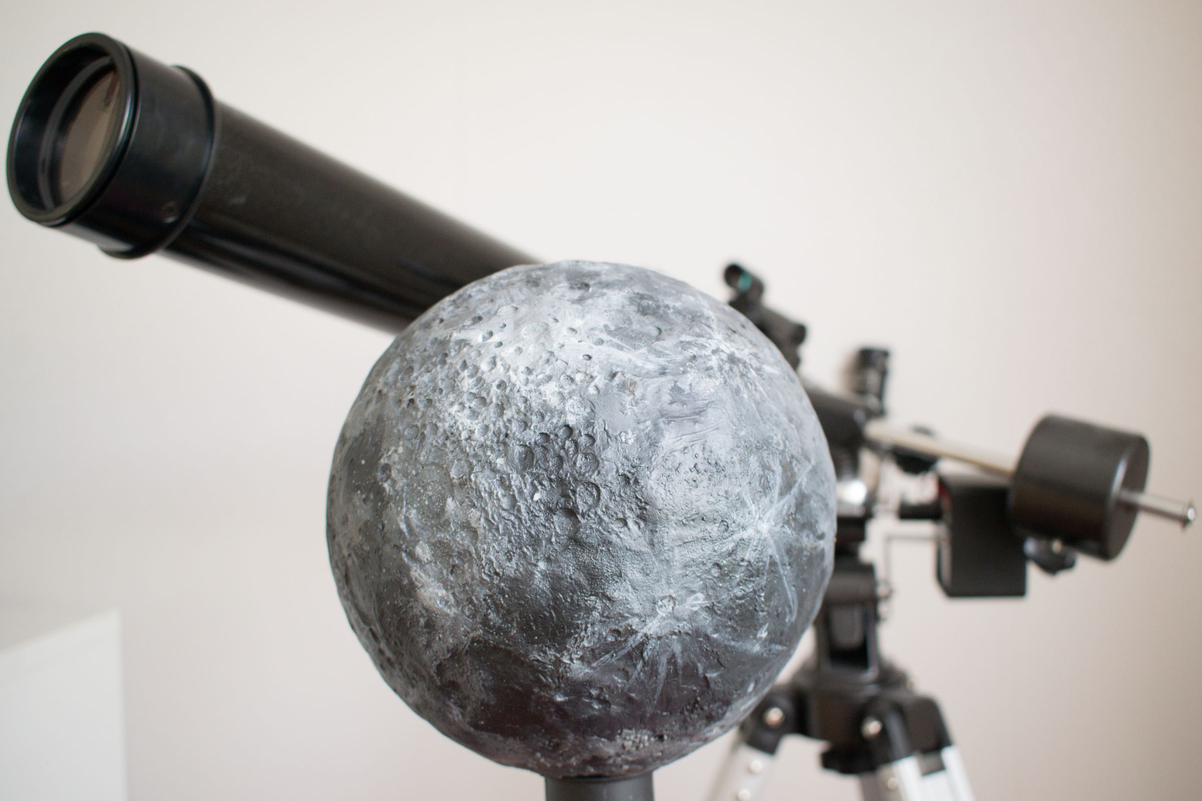 3D Moon Lamp (Concrete&Resin) : 5 Steps (with Pictures) - Instructables