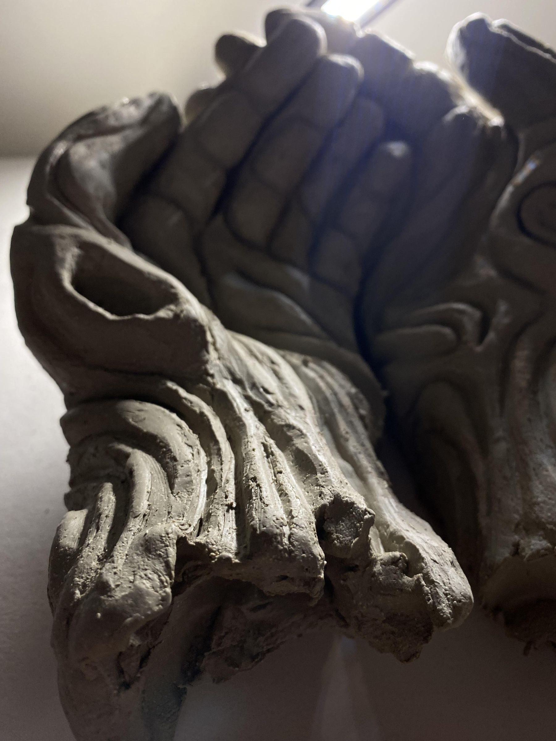 Wooden Hands - Sculpture (WHITE CLAY MAQUETTE) : 7 Steps - Instructables