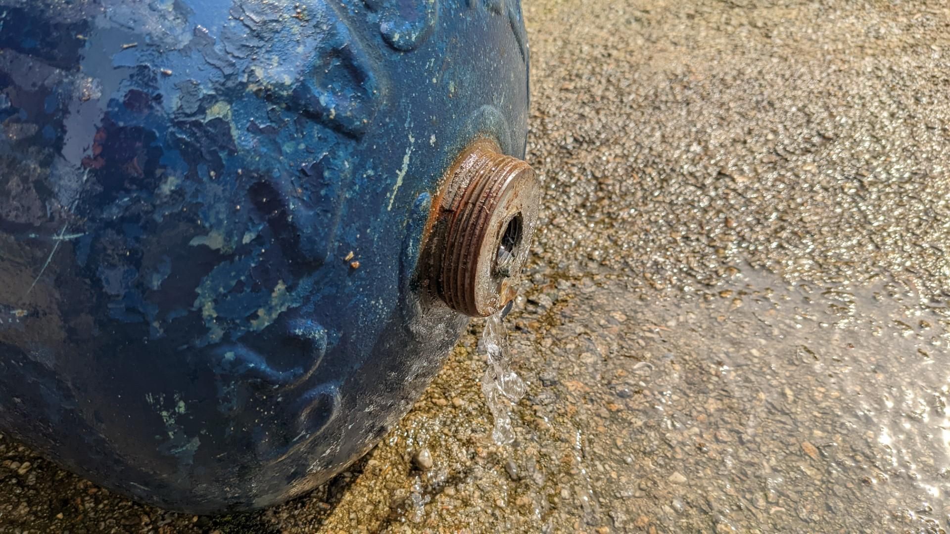 Homemade Pig Trough : 6 Steps - Instructables