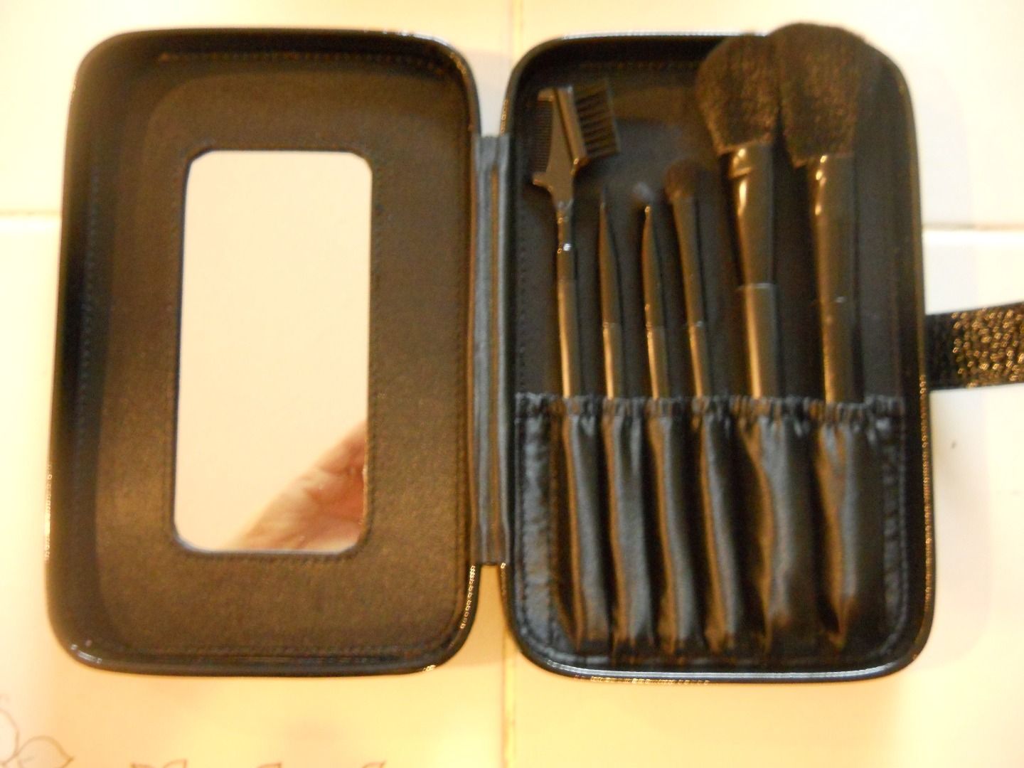 Guide to Basic Makeup Brushes : 6 Steps - Instructables