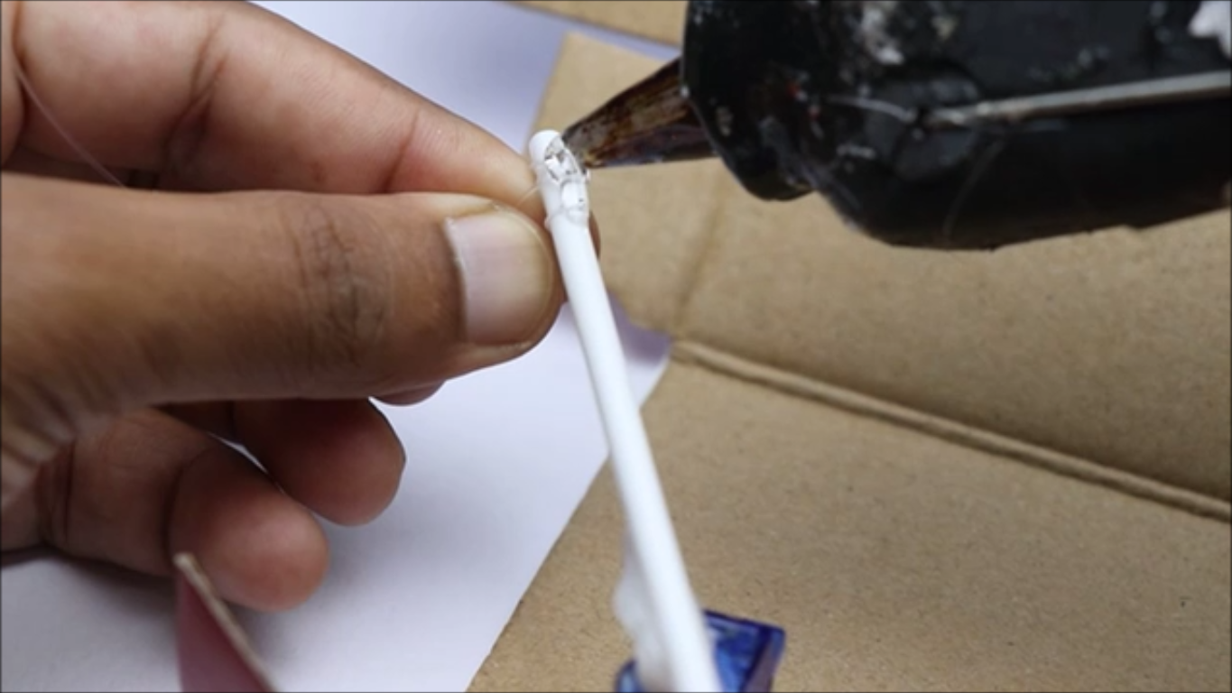 How to Make Spooky Box That Drops Spider for a Creepy Surprise : 8 ...