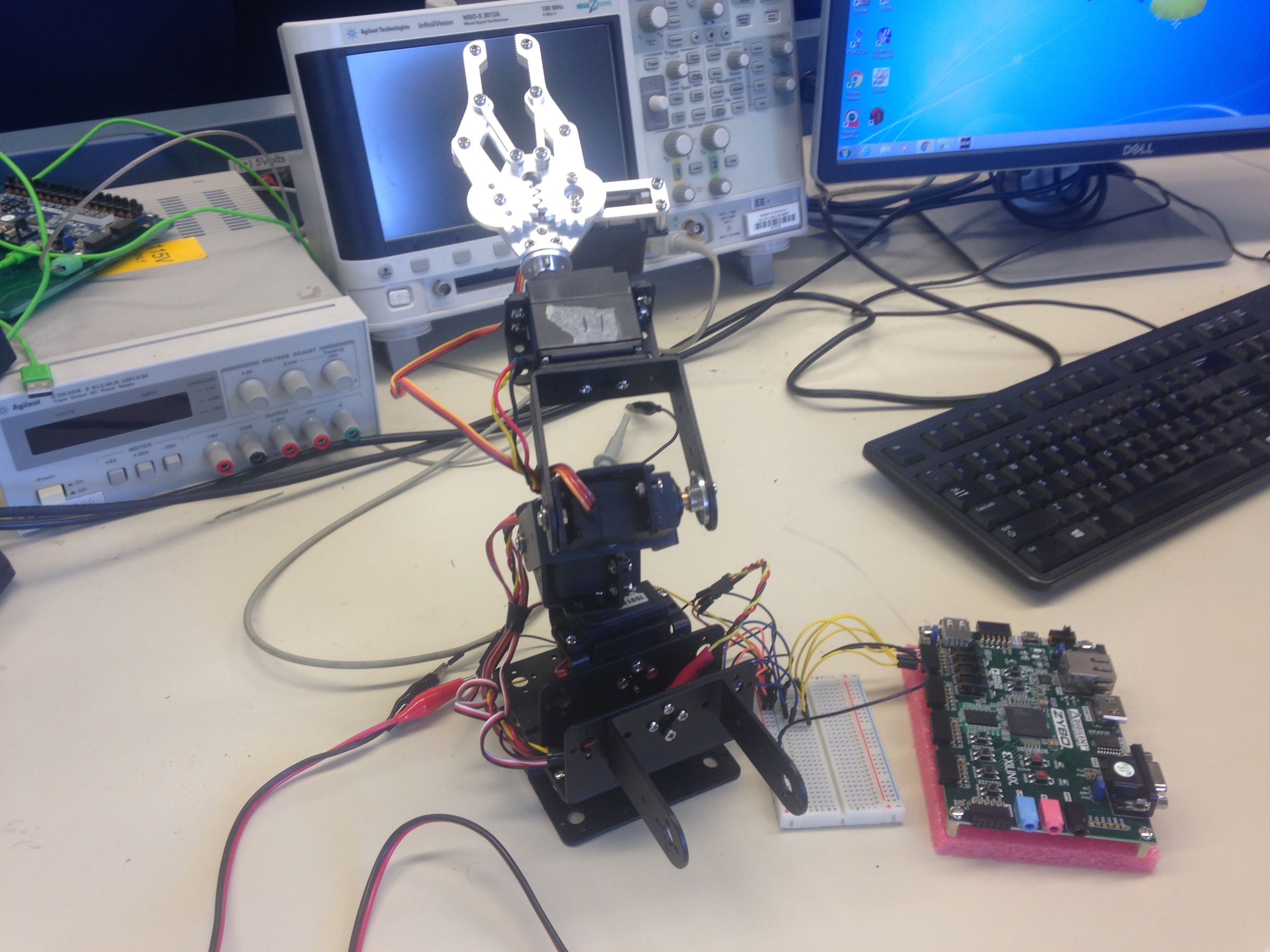 5 DOF Robotic Arm Kit With Code : 12 Steps - Instructables