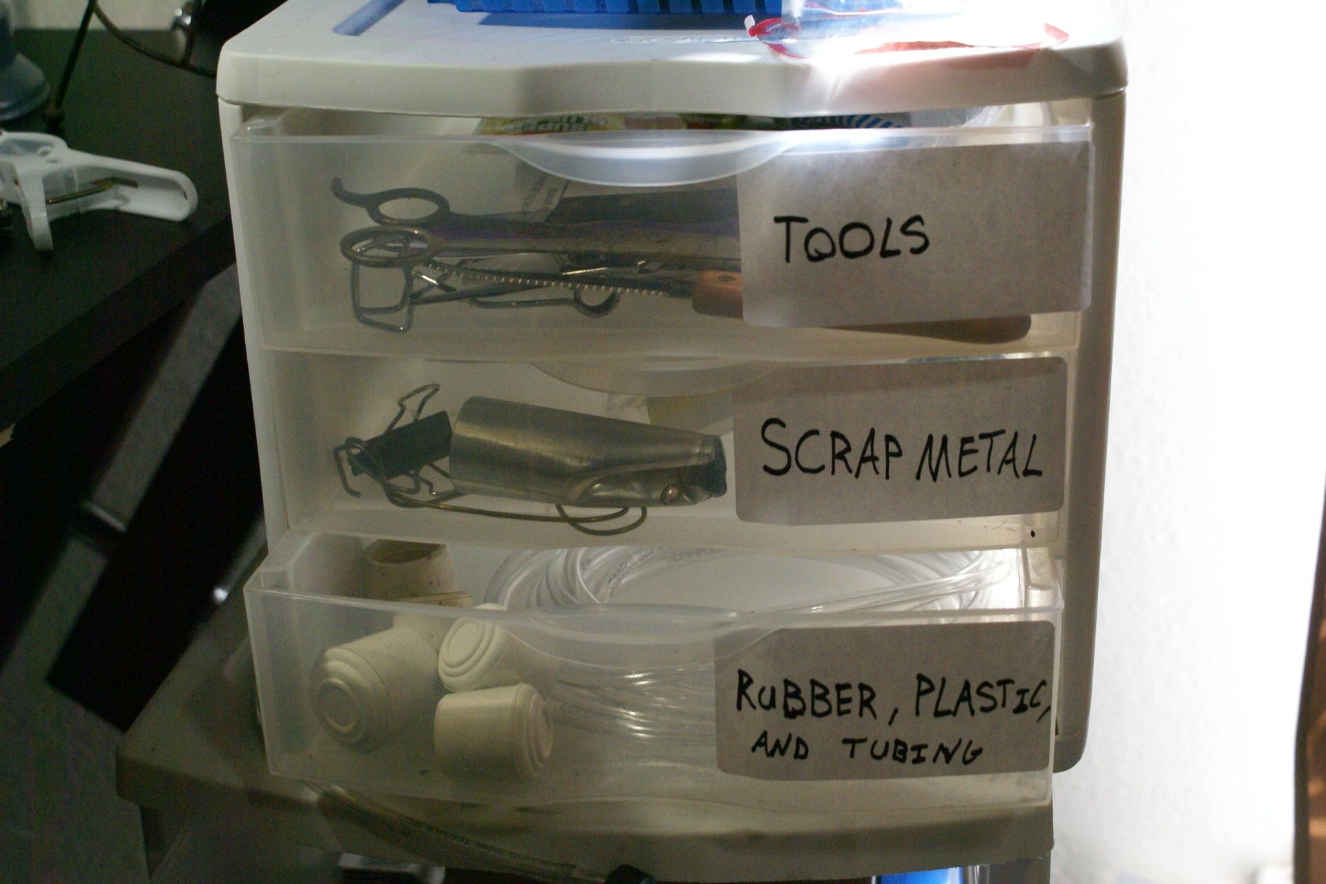 Set Up Your Home Chemistry Lab : 9 Steps (with Pictures) - Instructables