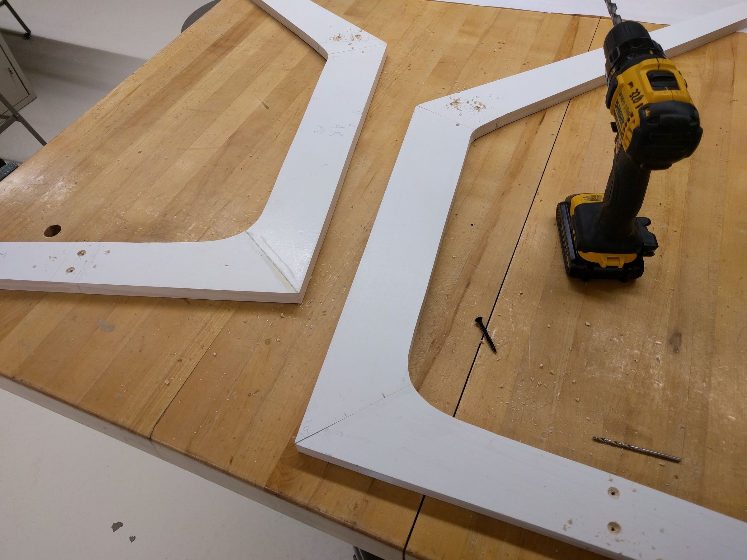 Mid-Century Modern Lounge Chair : 13 Steps (with Pictures) - Instructables