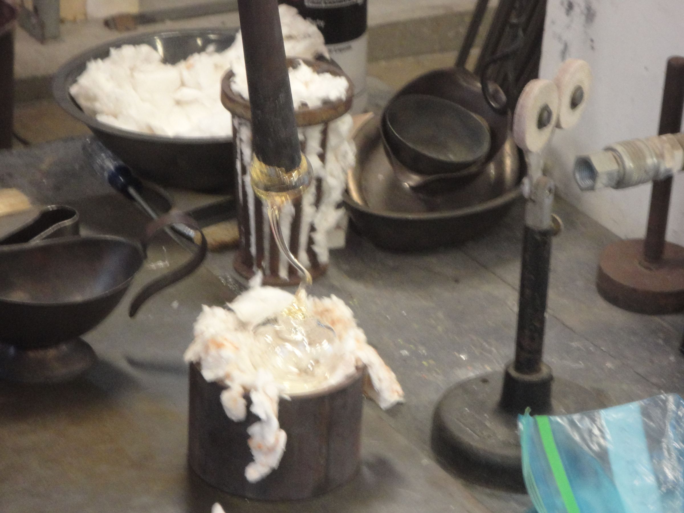 Glass Blowing a Christmas Ornament--For Beginning Gaffers : 25 Steps ...