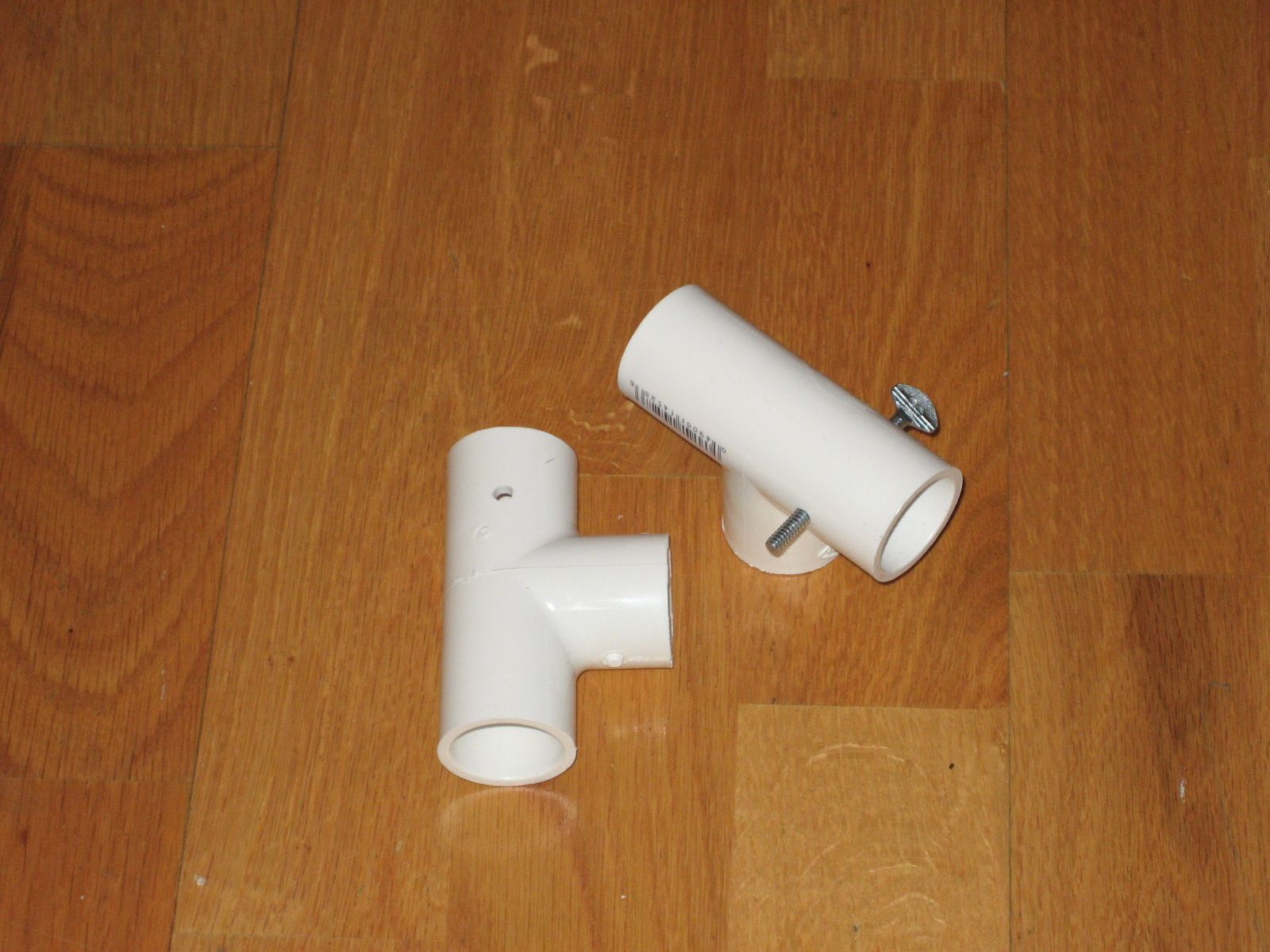 Footrest Helps Kids Sit Comfortably at the Table : 6 Steps (with ...