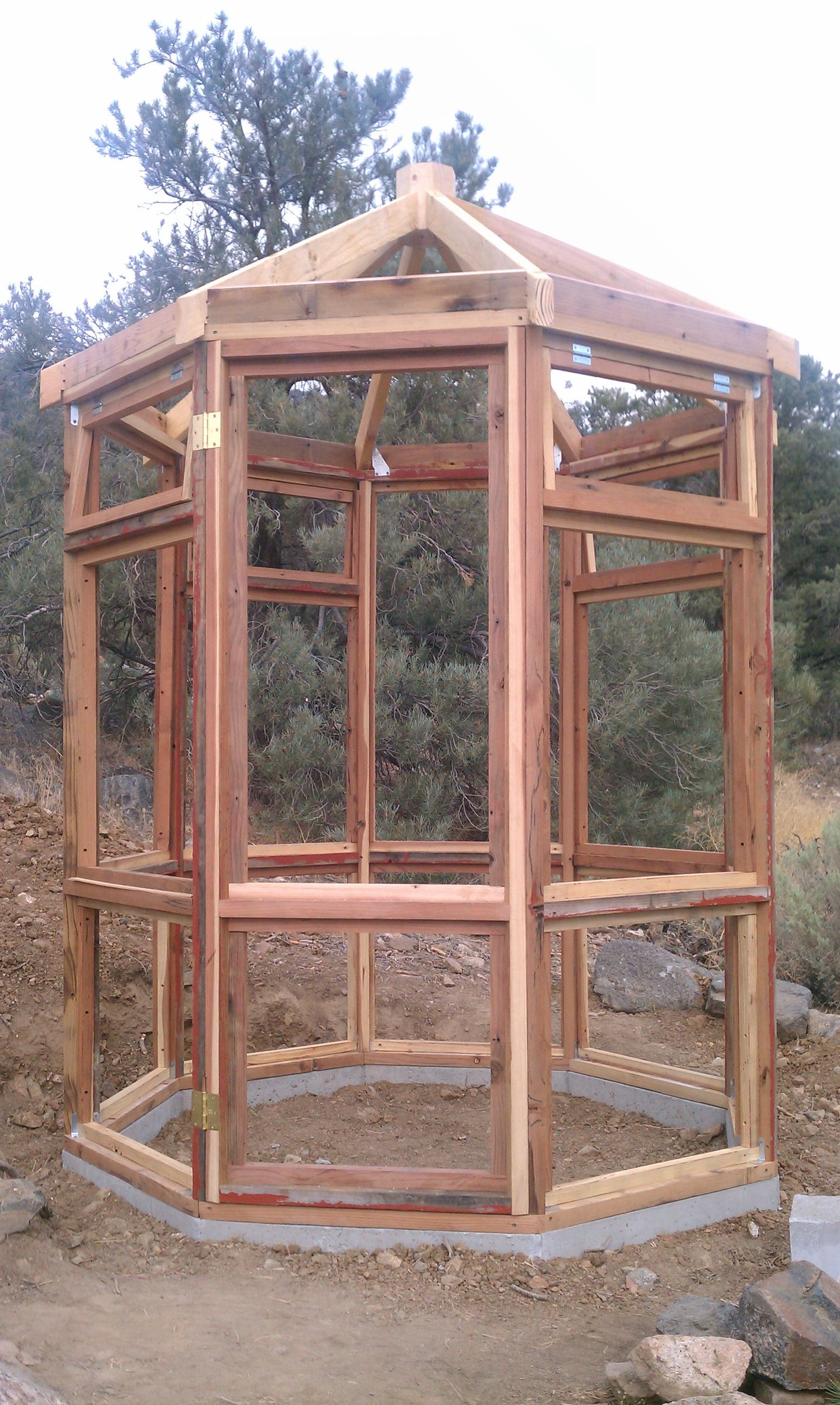 Octagonal Greenhouse : 15 Steps (with Pictures) - Instructables
