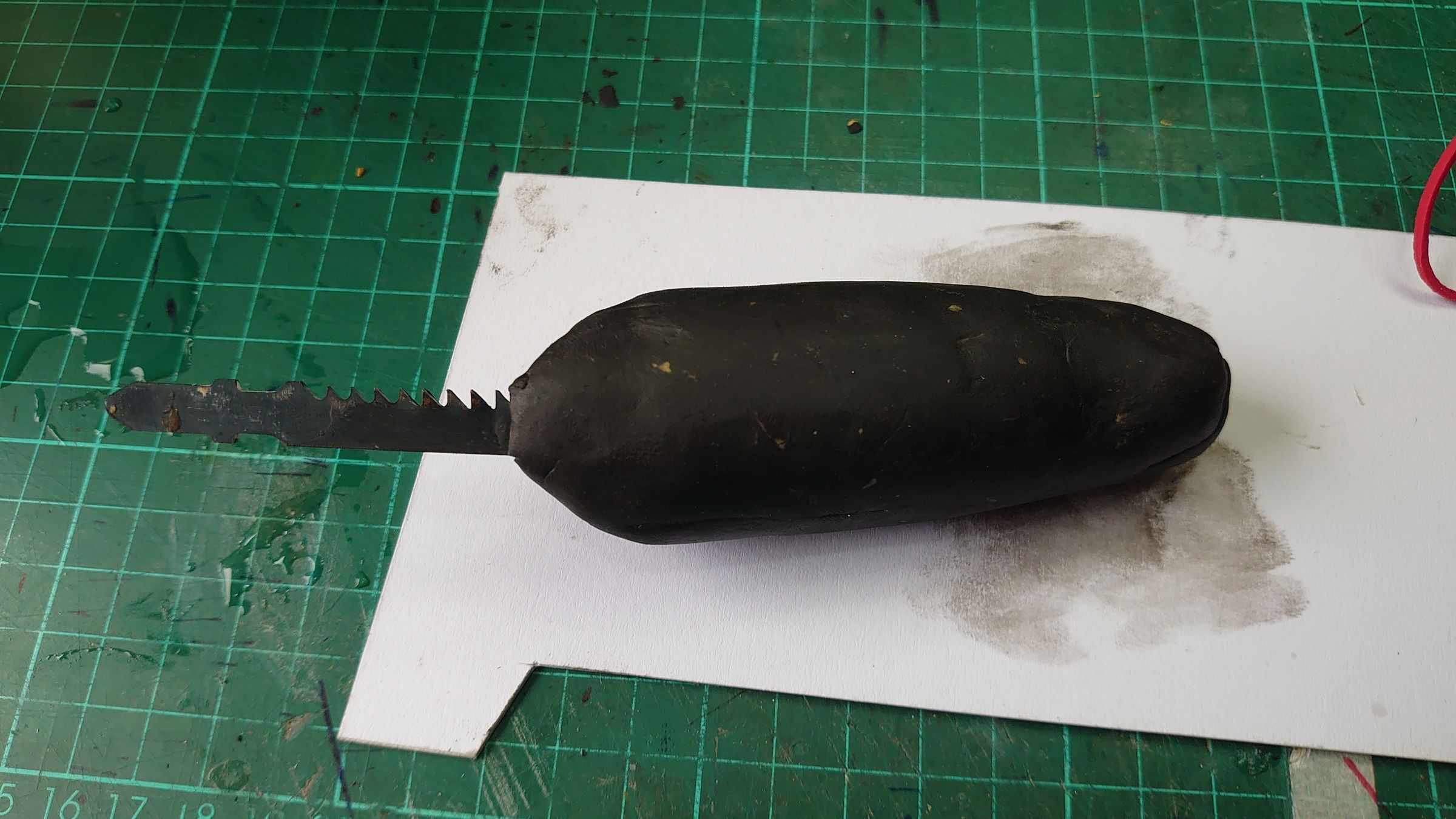 Paint Pot Mixer Shaker With a Jig Saw. : 4 Steps - Instructables