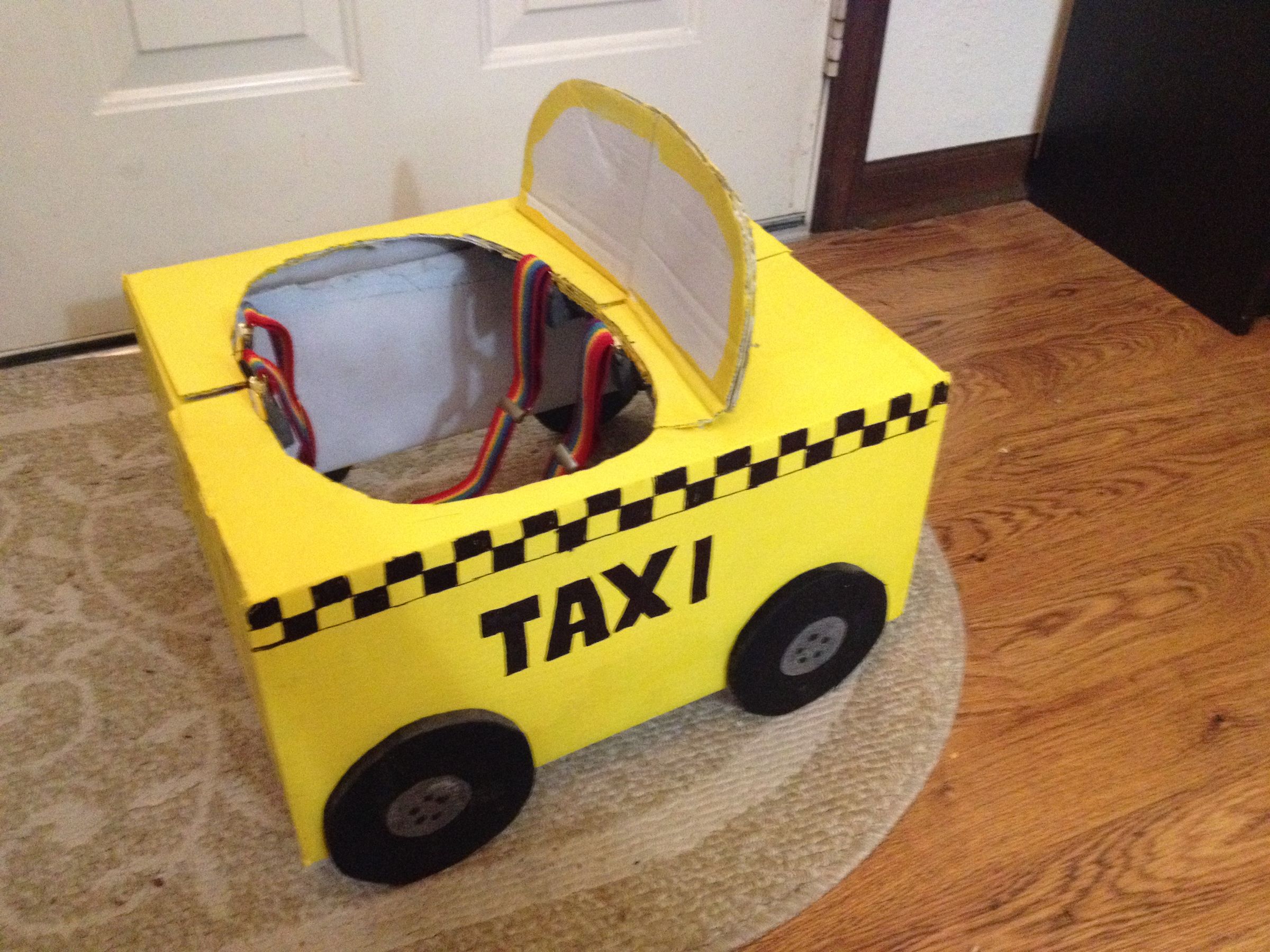Quick and Easy Last Minute Taxi Costume - Instructables