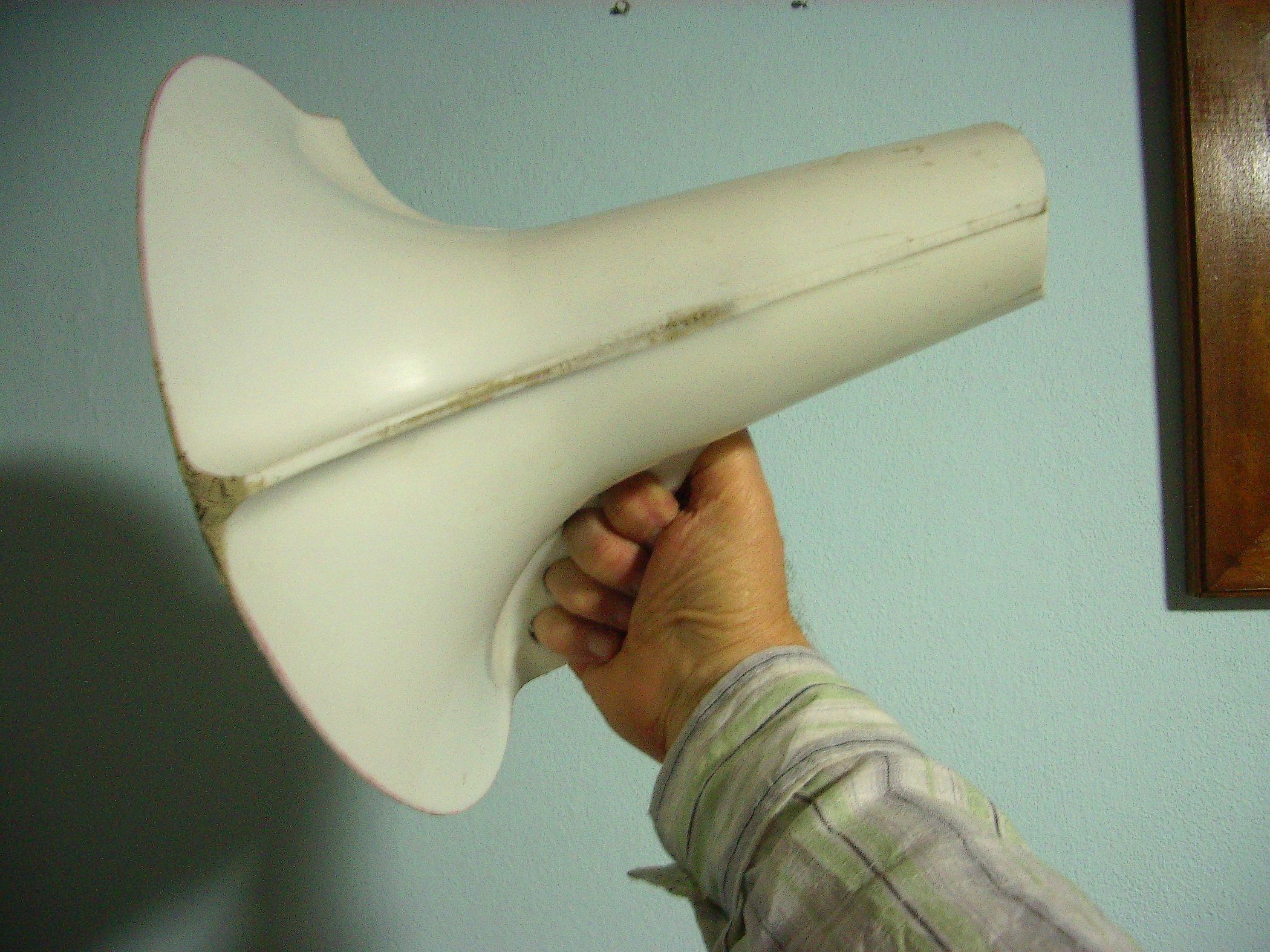 Free Megaphone (meg fono Gratis) : 7 Steps (with Pictures) - Instructables