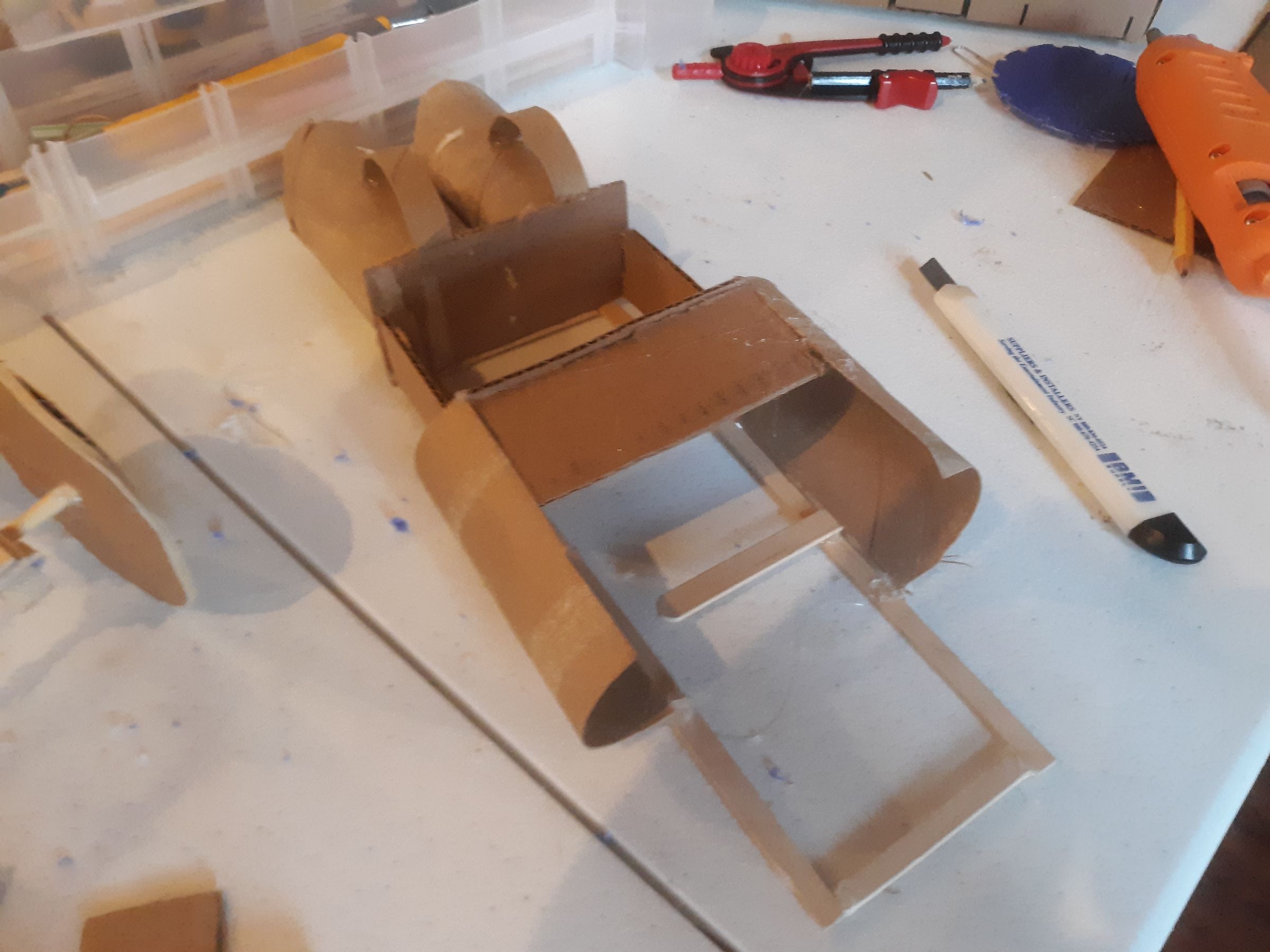 1960's Jaguar Customizable Cardboard Car Body Design : 13 Steps ...