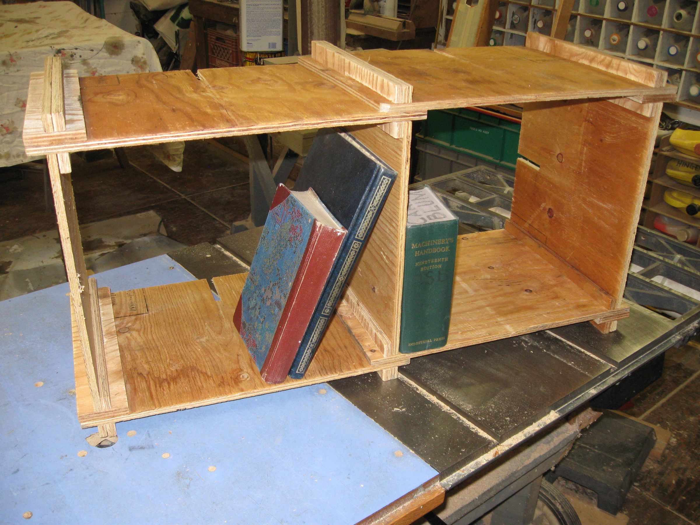 Easy Modular Shelves : 6 Steps - Instructables