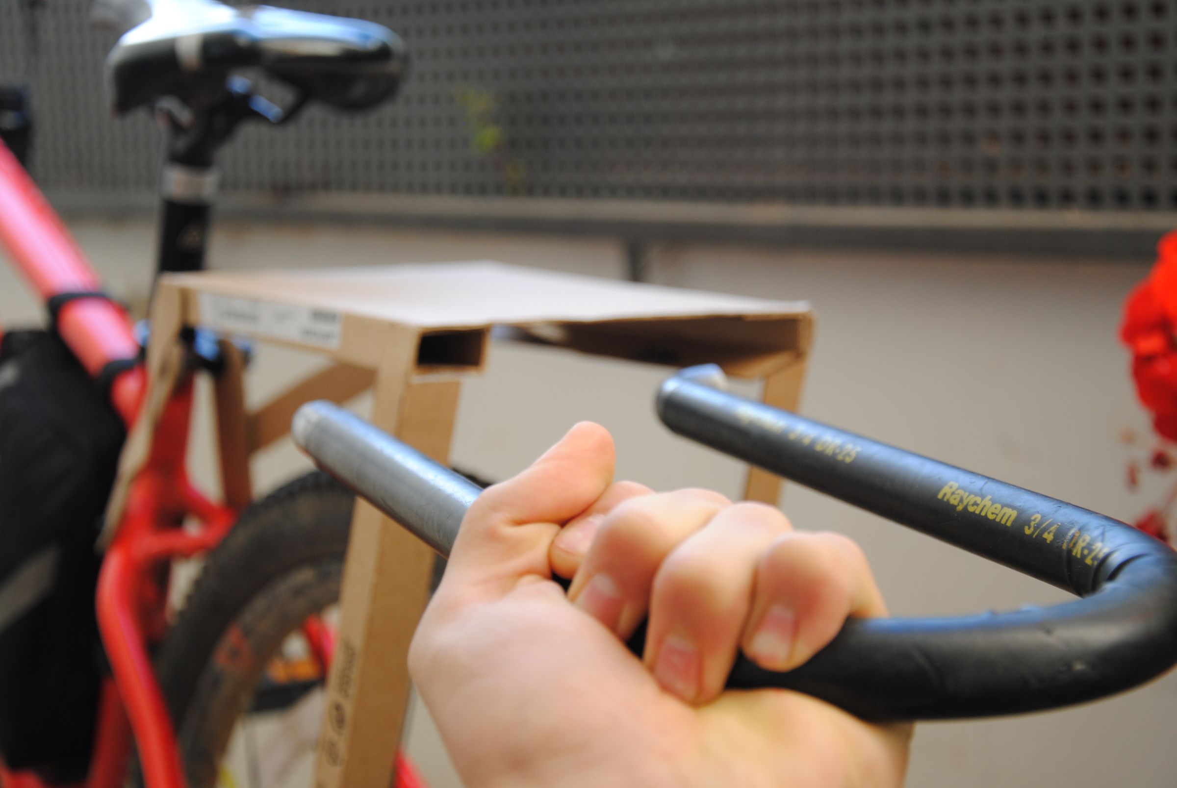 DIY Bike Rear Rack With a MAGNETIC U-lock Mount! (no Welding) : 16 ...