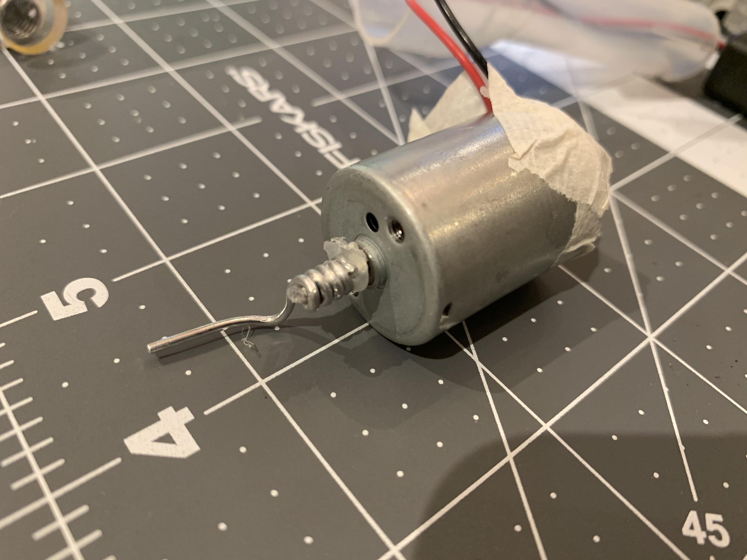 Create an Angler Fish Robot That Cruises and Lights Up! : 9 Steps (with ...