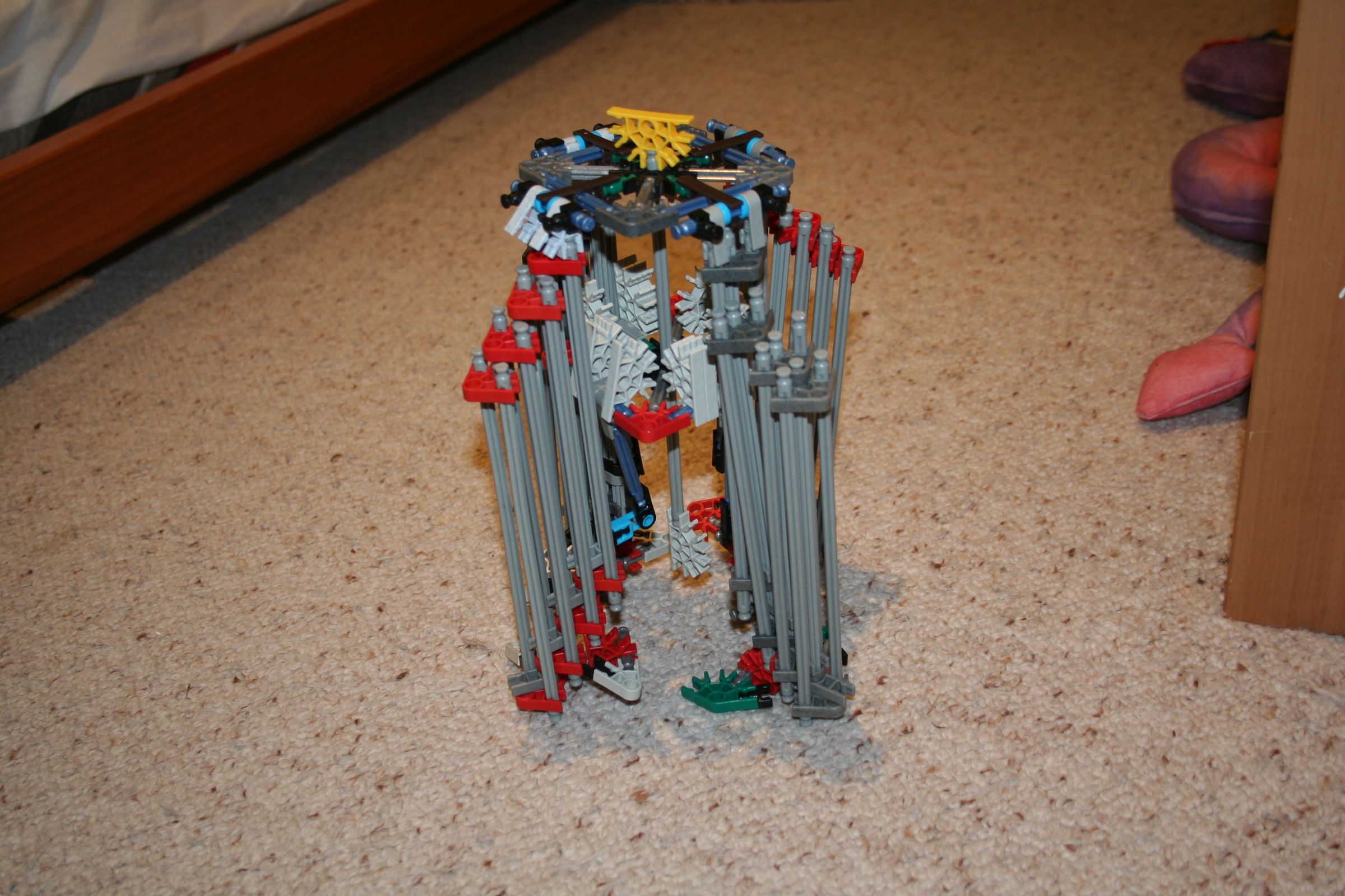 K'nex Tripod With Four Legs - Collapsible! : 3 Steps - Instructables