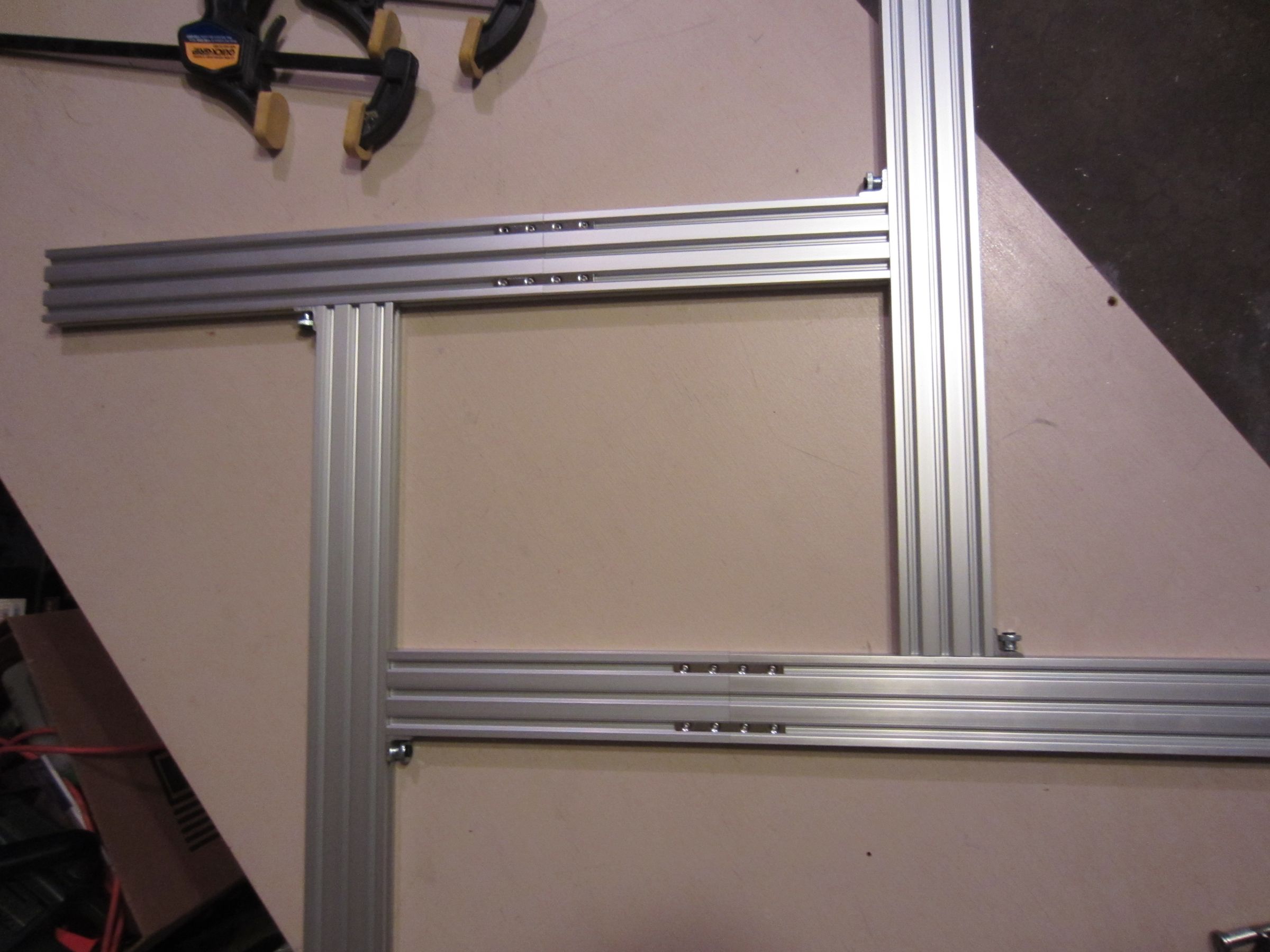 Adjustable Router Guide Template : 11 Steps (with Pictures) - Instructables