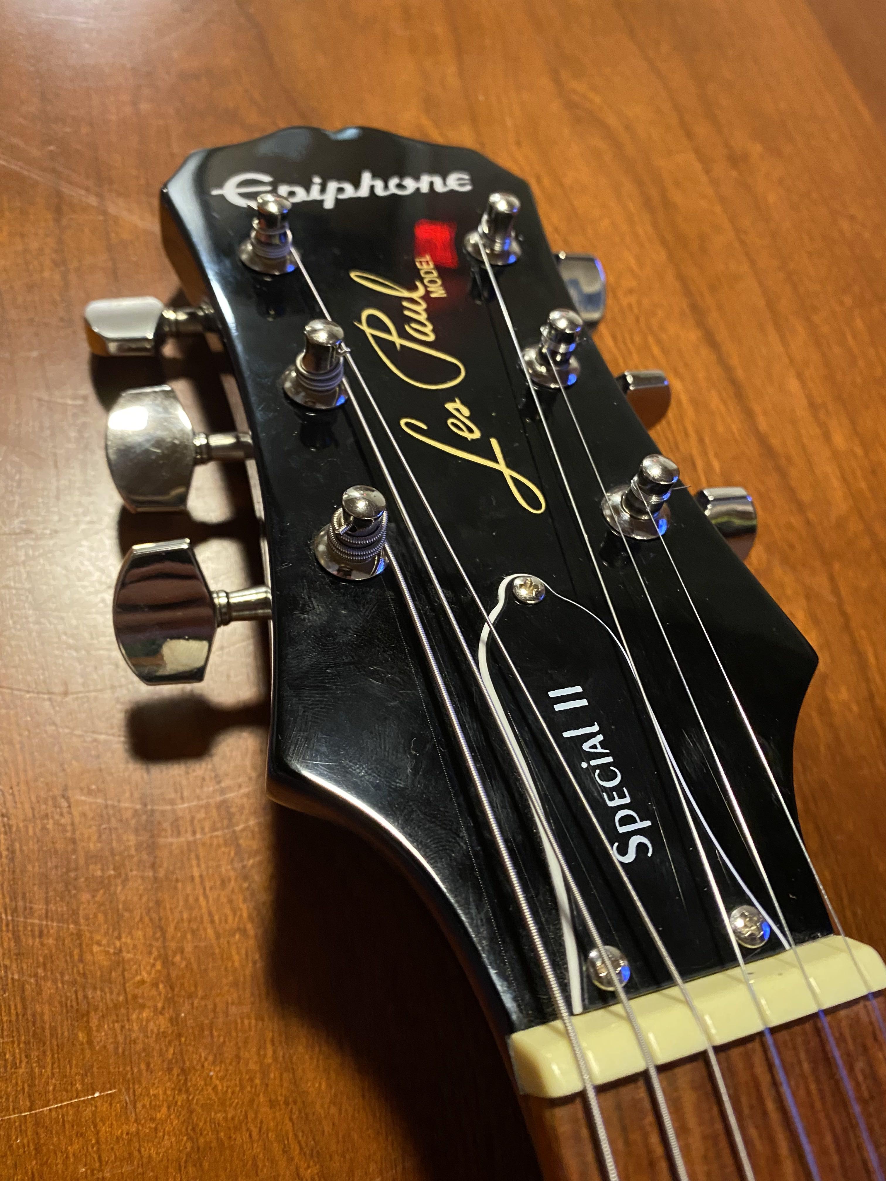 How to Change Guitar Strings : 4 Steps (with Pictures) - Instructables