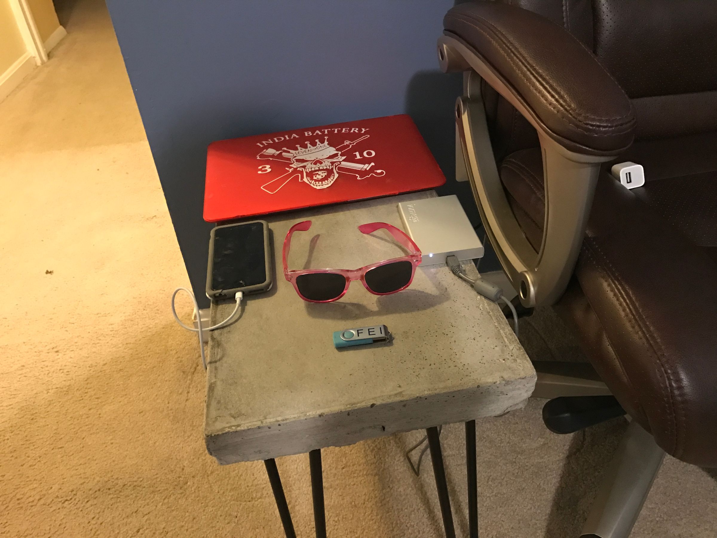 Concrete USB Hub Table : 4 Steps (with Pictures) - Instructables