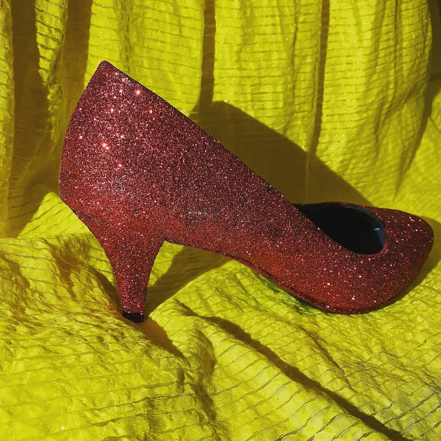 How To: Ruby Slippers : 4 Steps - Instructables