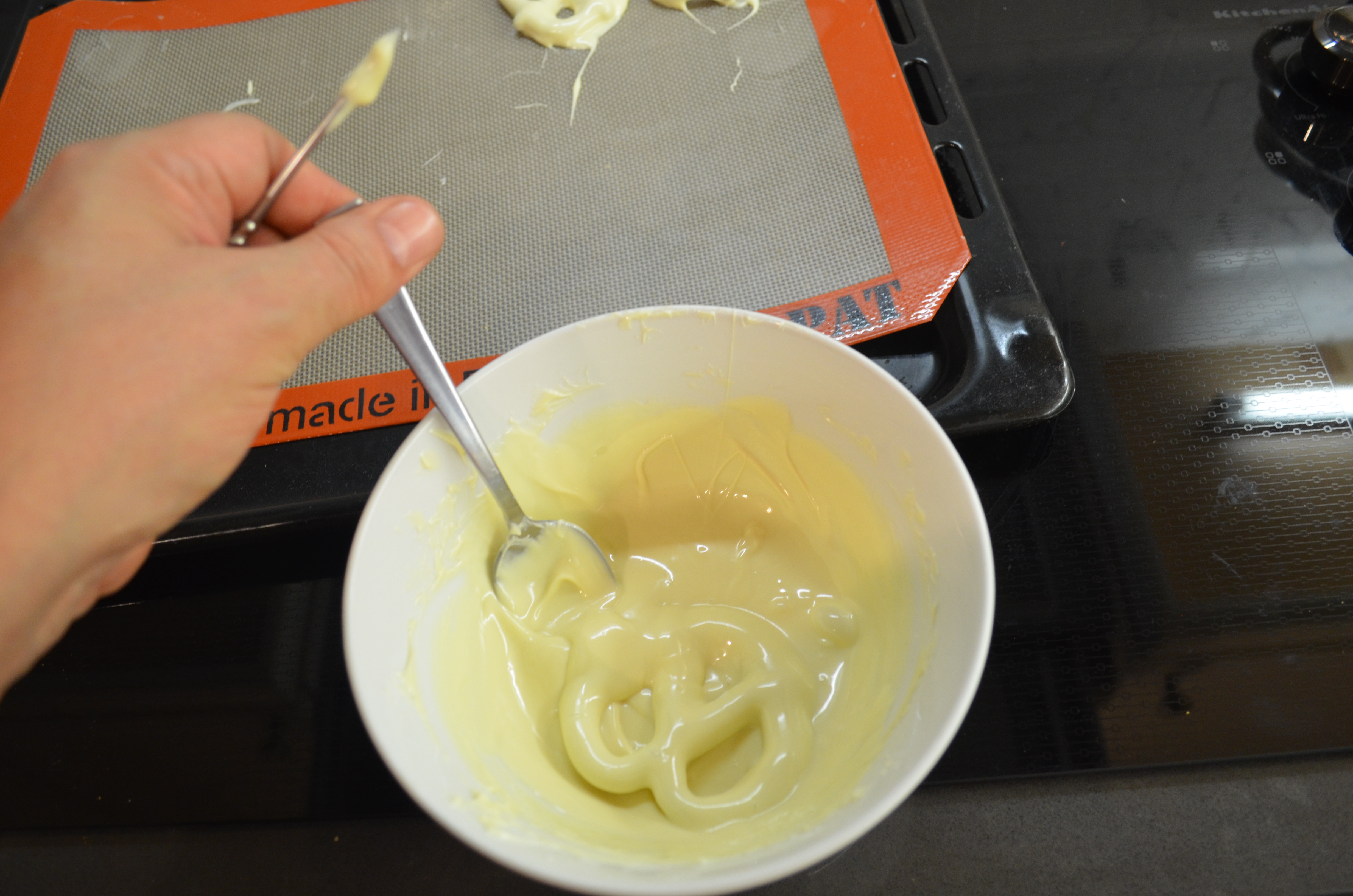 The Scream - Chocolate Pretzel Faces : 3 Steps - Instructables