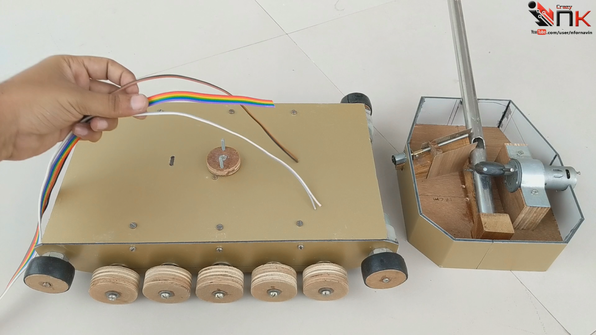 How to Make a RC Battle Tank With Motorized Fire : 11 Steps (with ...