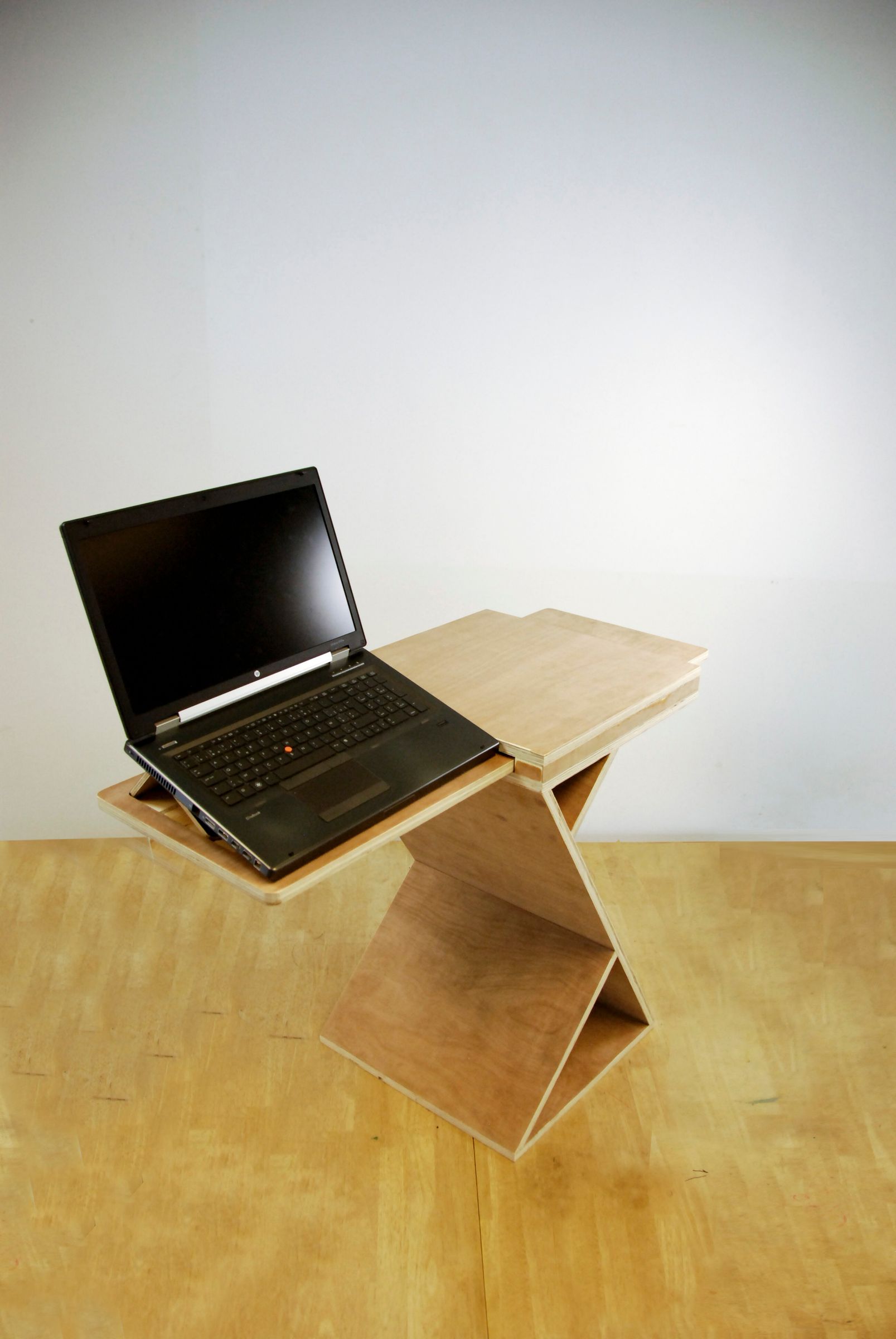 Laptop Stand : 10 Steps (with Pictures) - Instructables