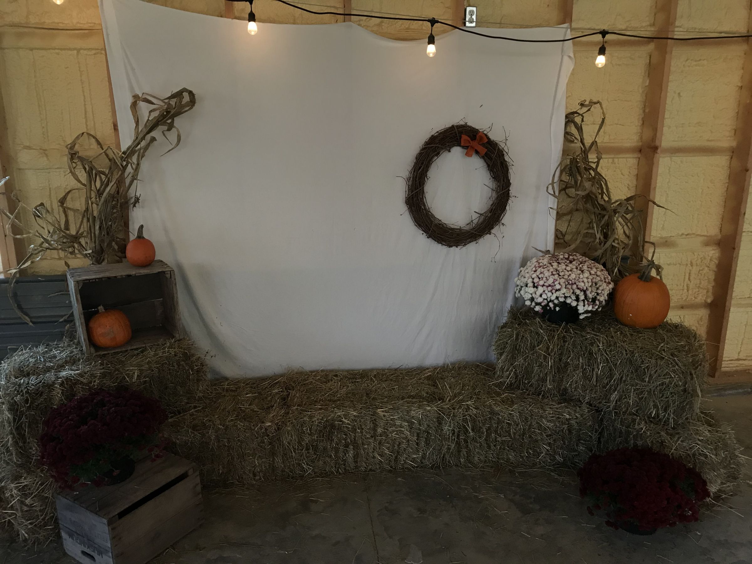 Pinterest Worthy Photo Booth : 6 Steps - Instructables