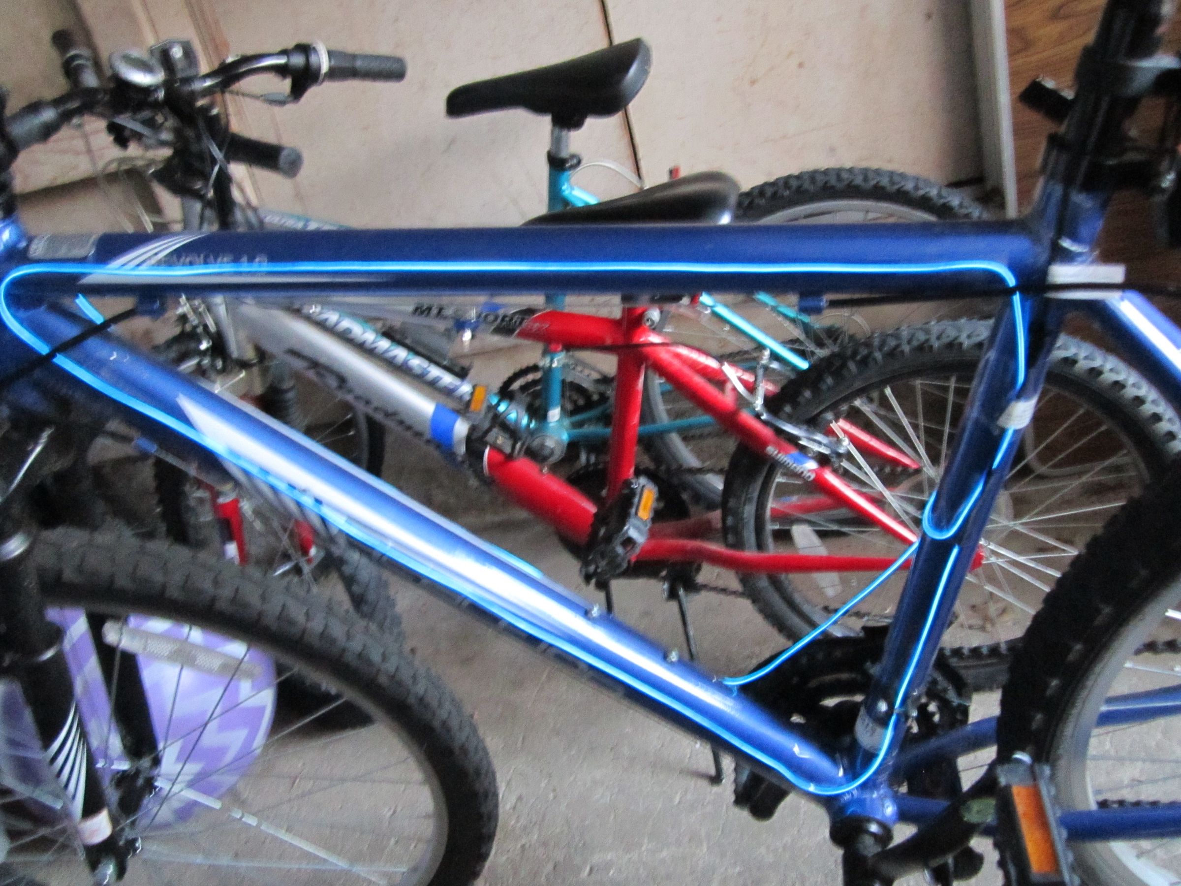 Blinking El Wire Bike Lights : 4 Steps - Instructables