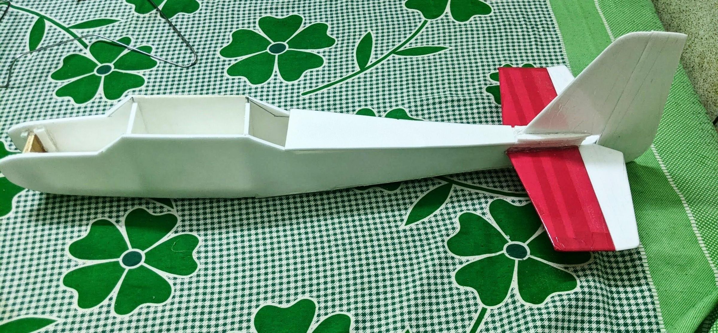 How to Make a RC Trainer Airplane : 9 Steps (with Pictures) - Instructables
