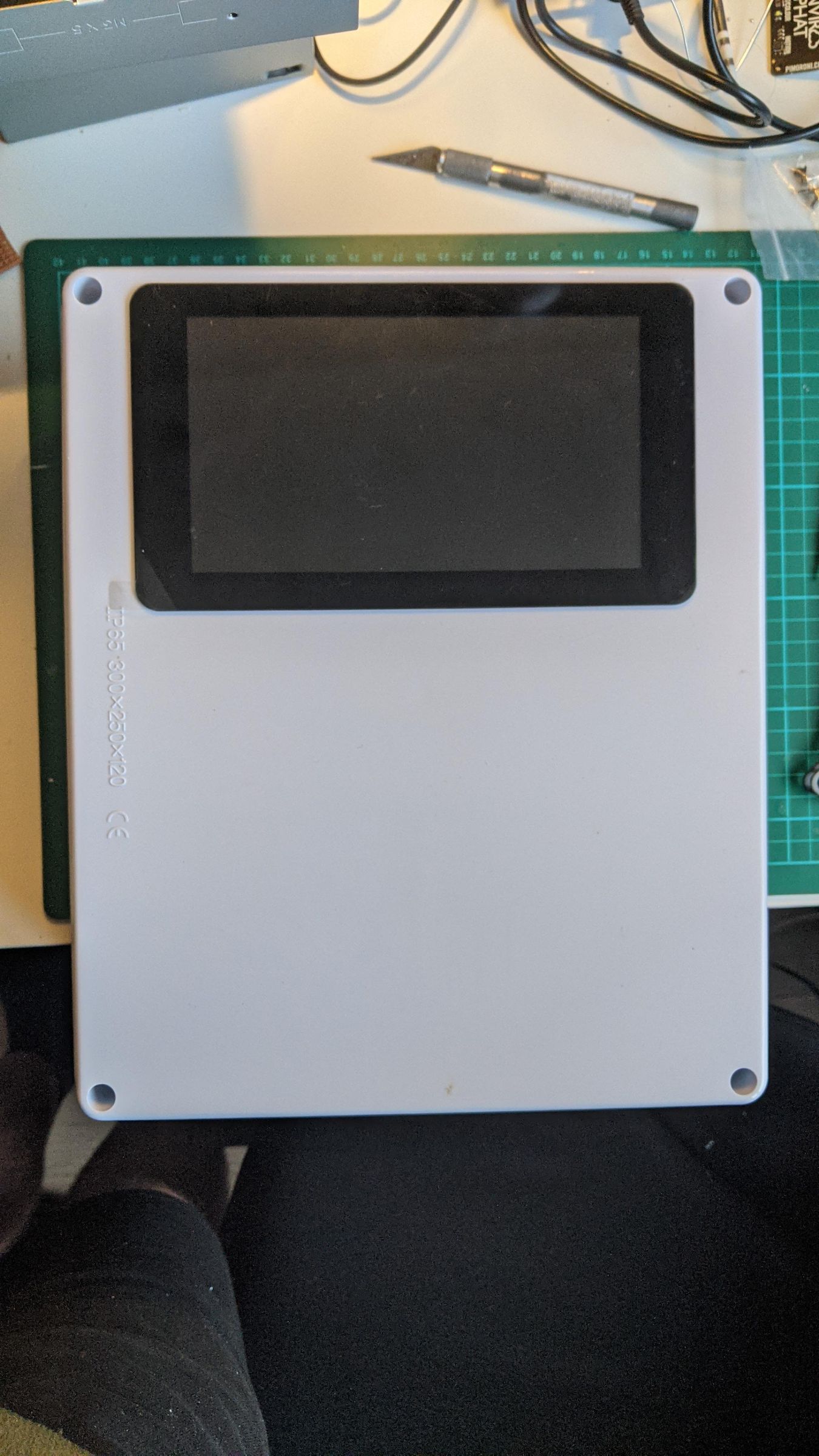 Flush Mount Raspberry Pi 7" Touchscreen : 3 Steps - Instructables