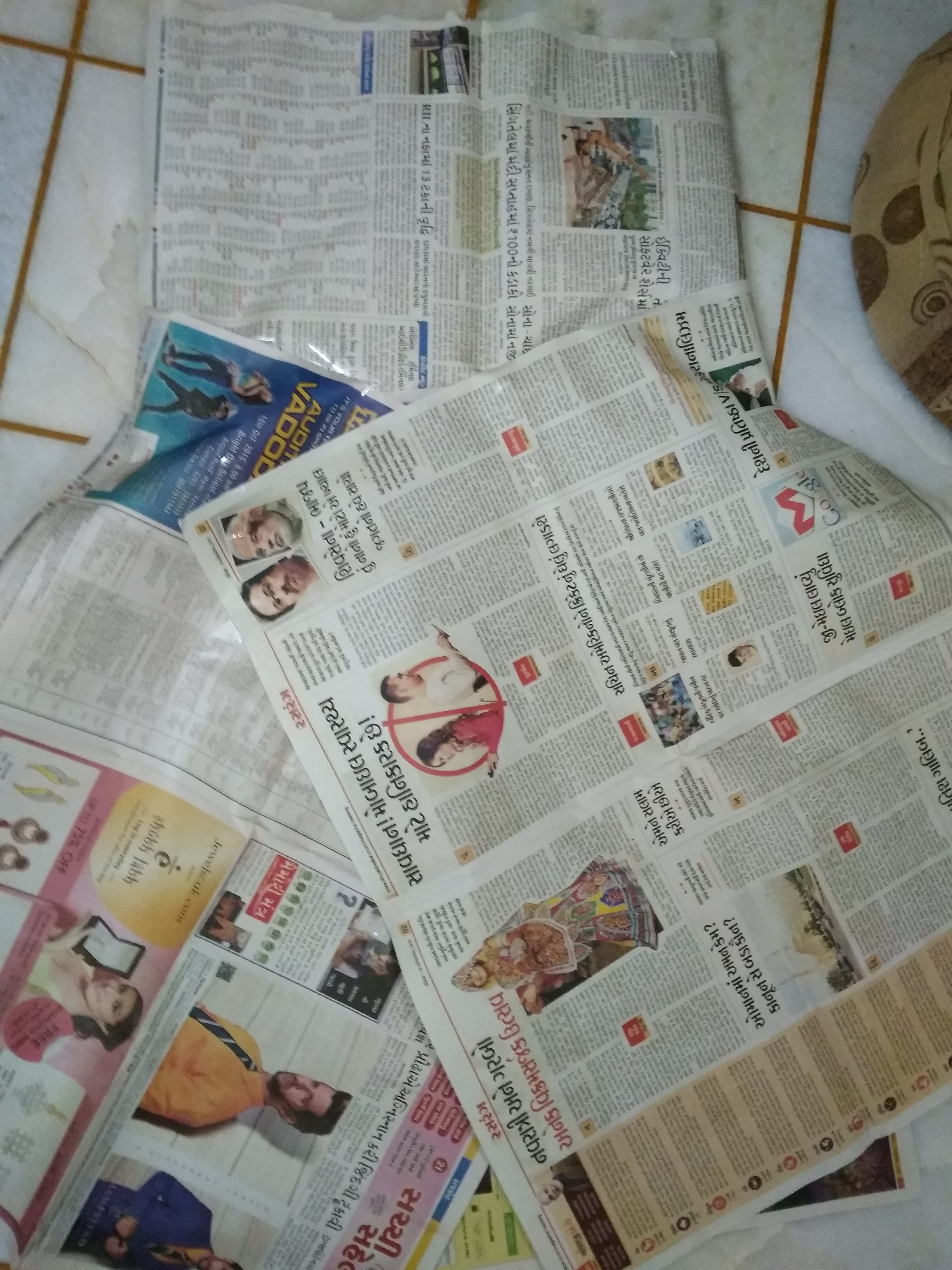 Paper Wearable Art From Newspaper - Instructables