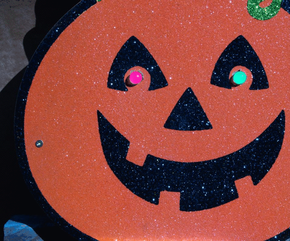 Attiny85 Concurrent Programming or Pumpkin With Multi-Colored Eyes : 7 ...