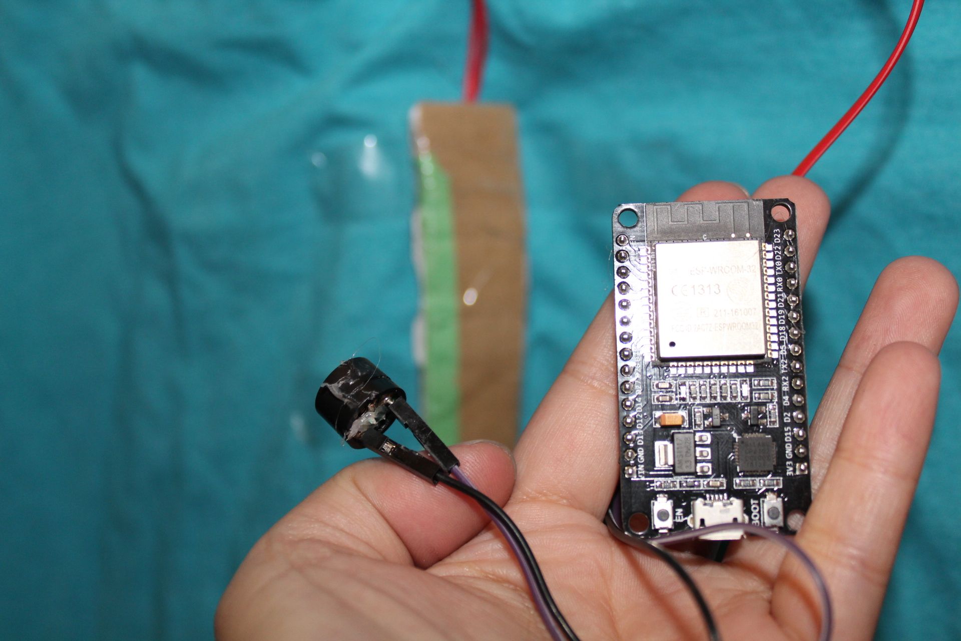 Bad Posture Alarm With DIY Flex Sensor : 8 Steps - Instructables