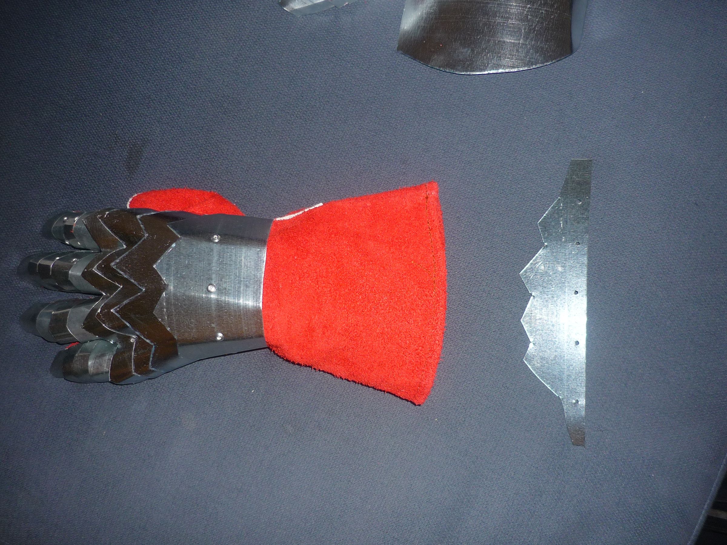 Building a Medieval Gauntlet : 11 Steps (with Pictures) - Instructables