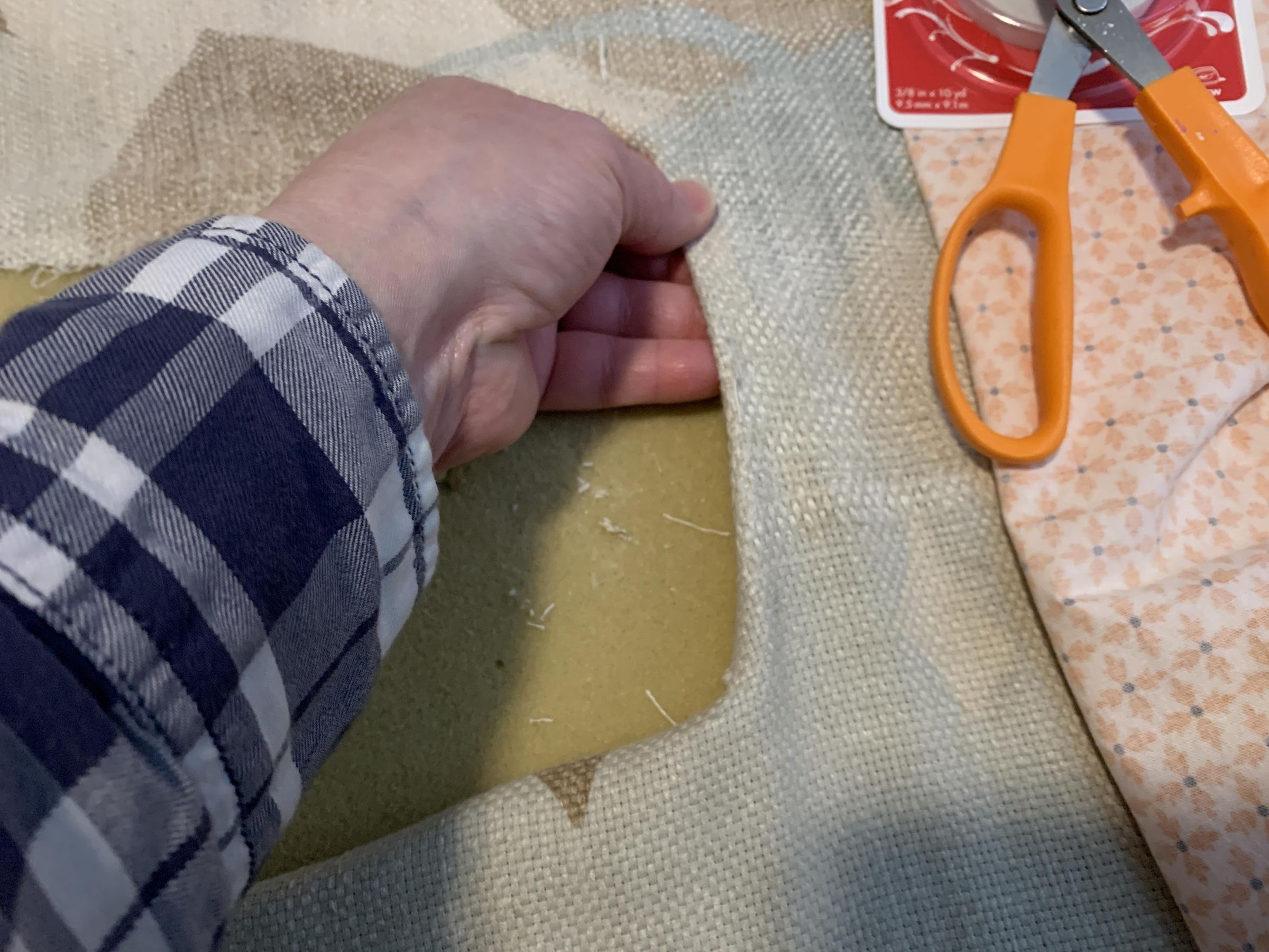 Repair Fabric Ottoman : 6 Steps (with Pictures) - Instructables