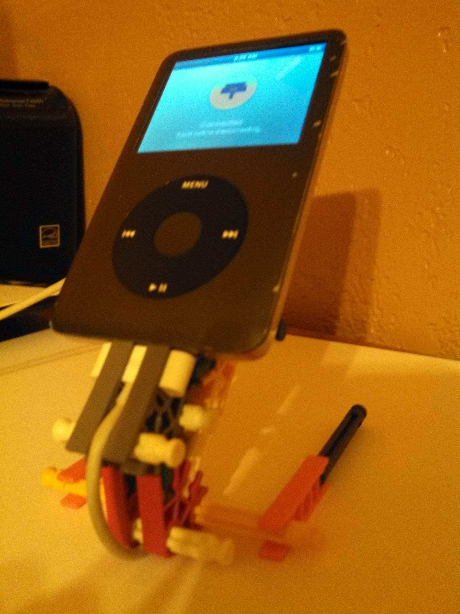 Universal Ipod Dock : 5 Steps - Instructables