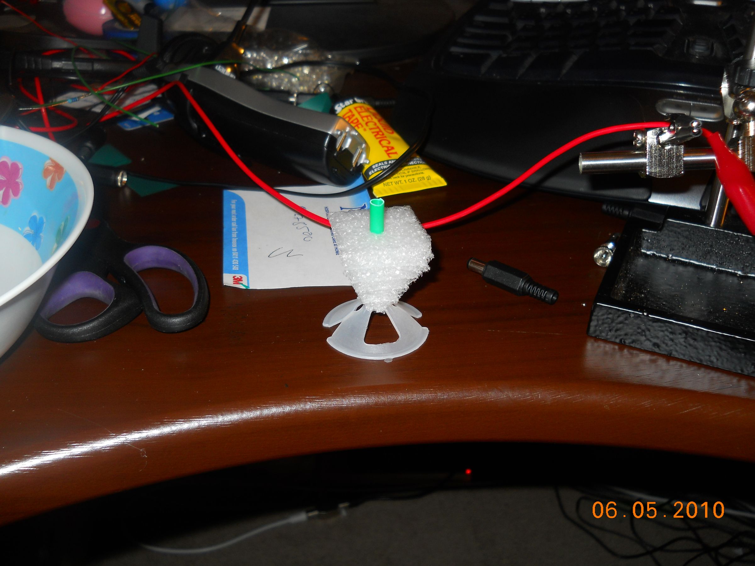 Glowing Plastic Spoon Tulips!!! : 11 Steps - Instructables